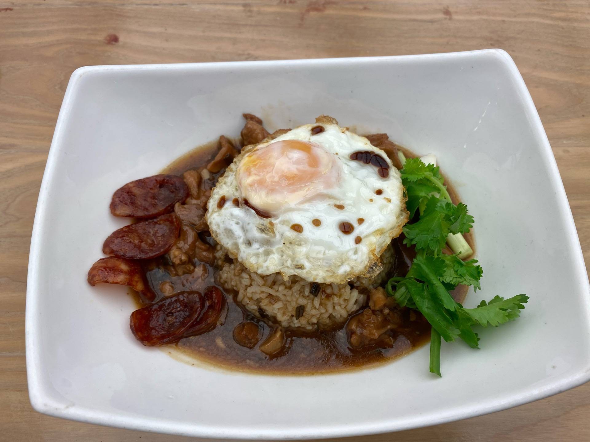 ข้าวหน้าไก่ราชวงศ์ไข่ดาว ร้าน SEE FAH สยามพารากอน - Wongnai