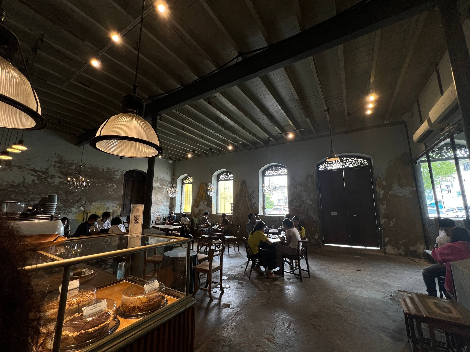 รูป Craftsman Roastery & Brew Bar สาธุประดิษฐ์ - Wongnai