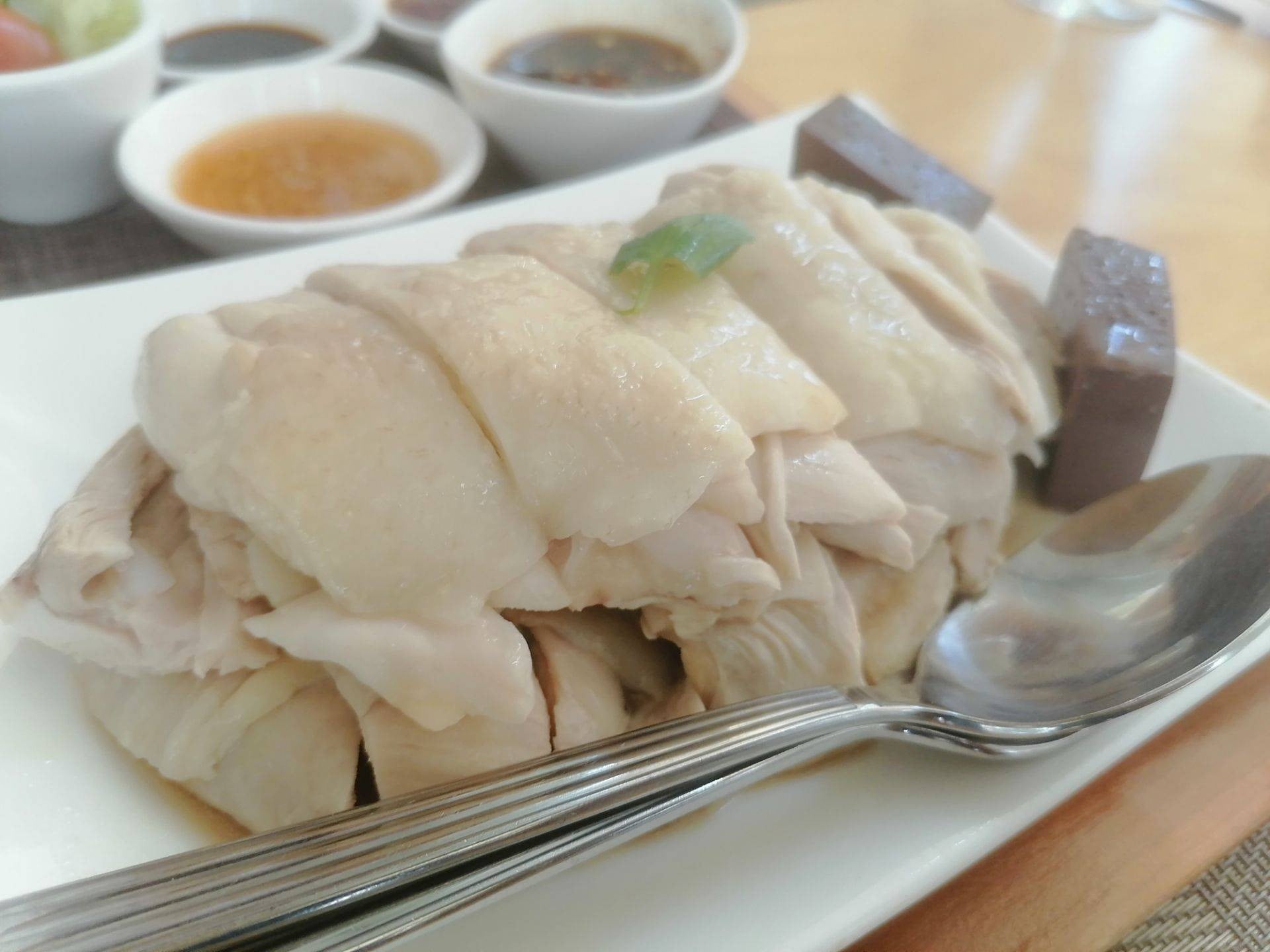 ข้าวมันไก่มณเฑียร เซตใหญ่ ร้าน Montien Riverside โรงแรมมณเฑียรริเวอร์ไซด์