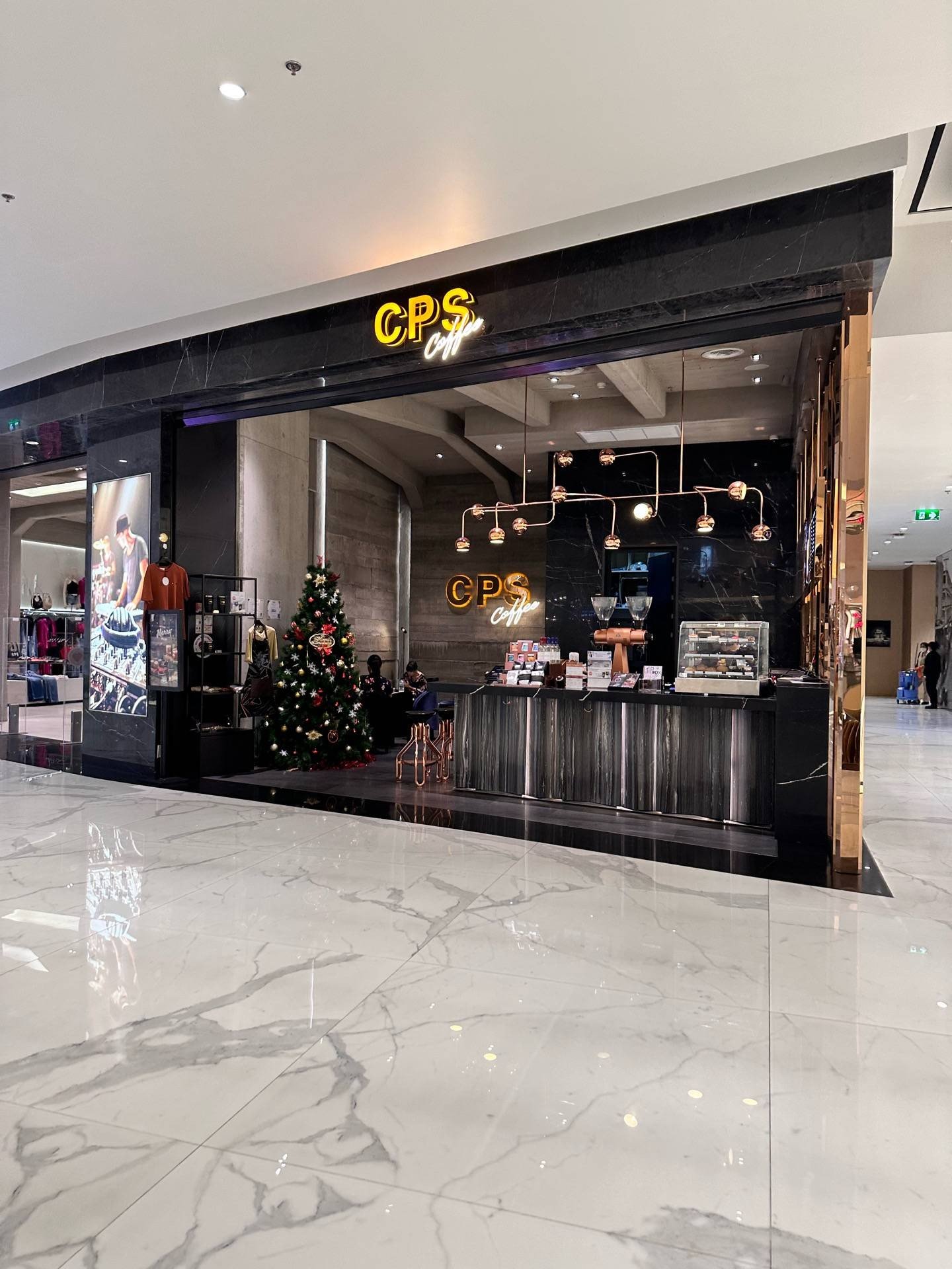 รีวิว CPS COFFEE Icon Siam - ร้านเล็กๆ เหมาะมานั่งพักดื่มกาแฟ