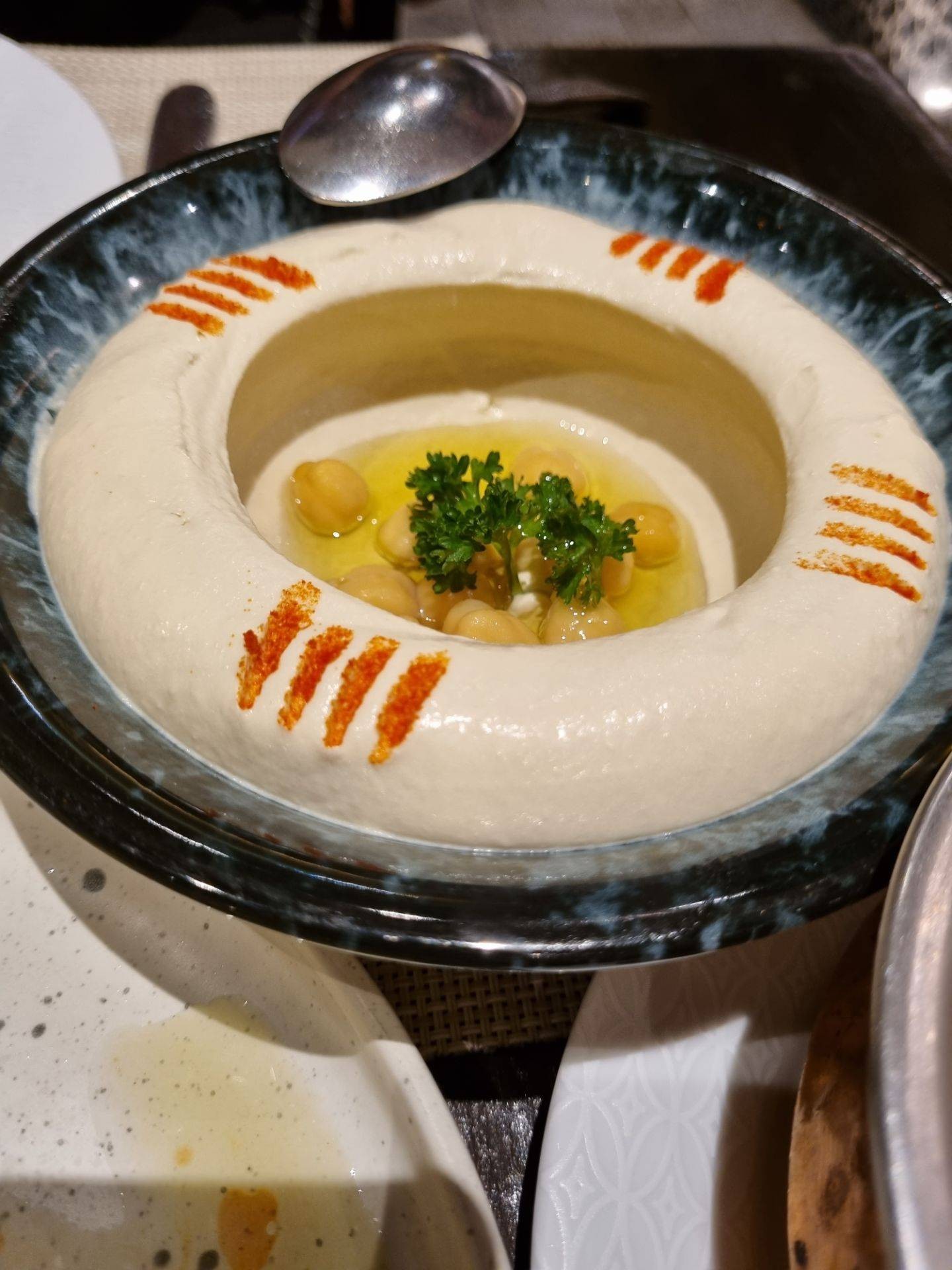 hummus ร้าน Al Saray Silom - Wongnai