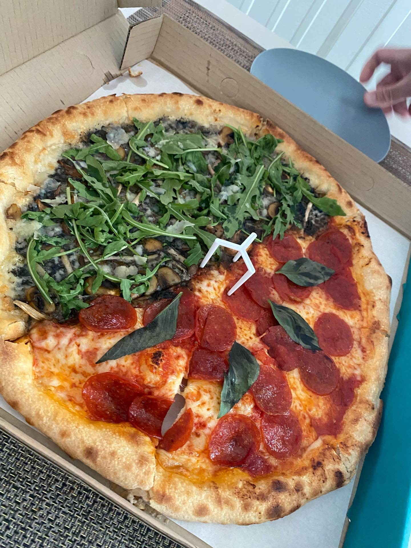 รีวิว Premium Craft Pizza ราชพฤกษ์-นนทบุรี - อร่อยกว่าที่คิดเยอะเลย รอ ...