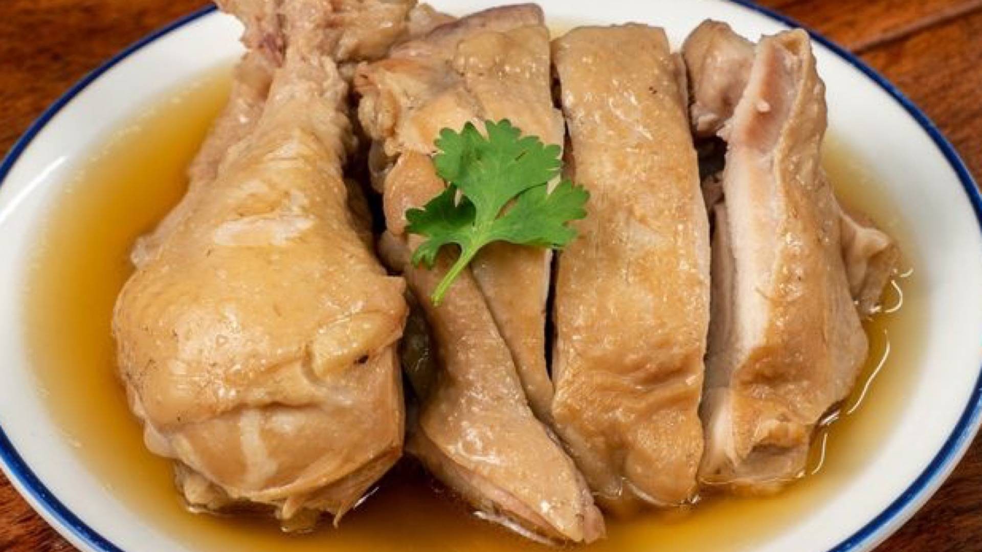 Chicken Things : ไก่ต้มน้ำปลา - สั่งอาหารเดลิเวอรี | Wongnai x LINE MAN