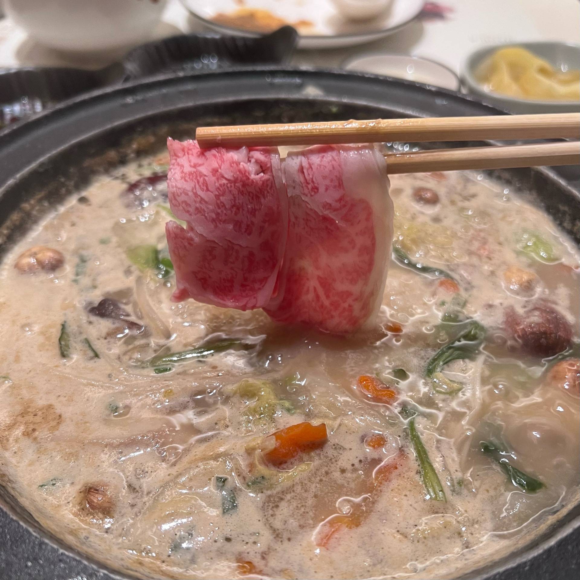 Mongolian Herbal Broths ร้าน HANJI-A THE COMMONS SALADAENG - Wongnai