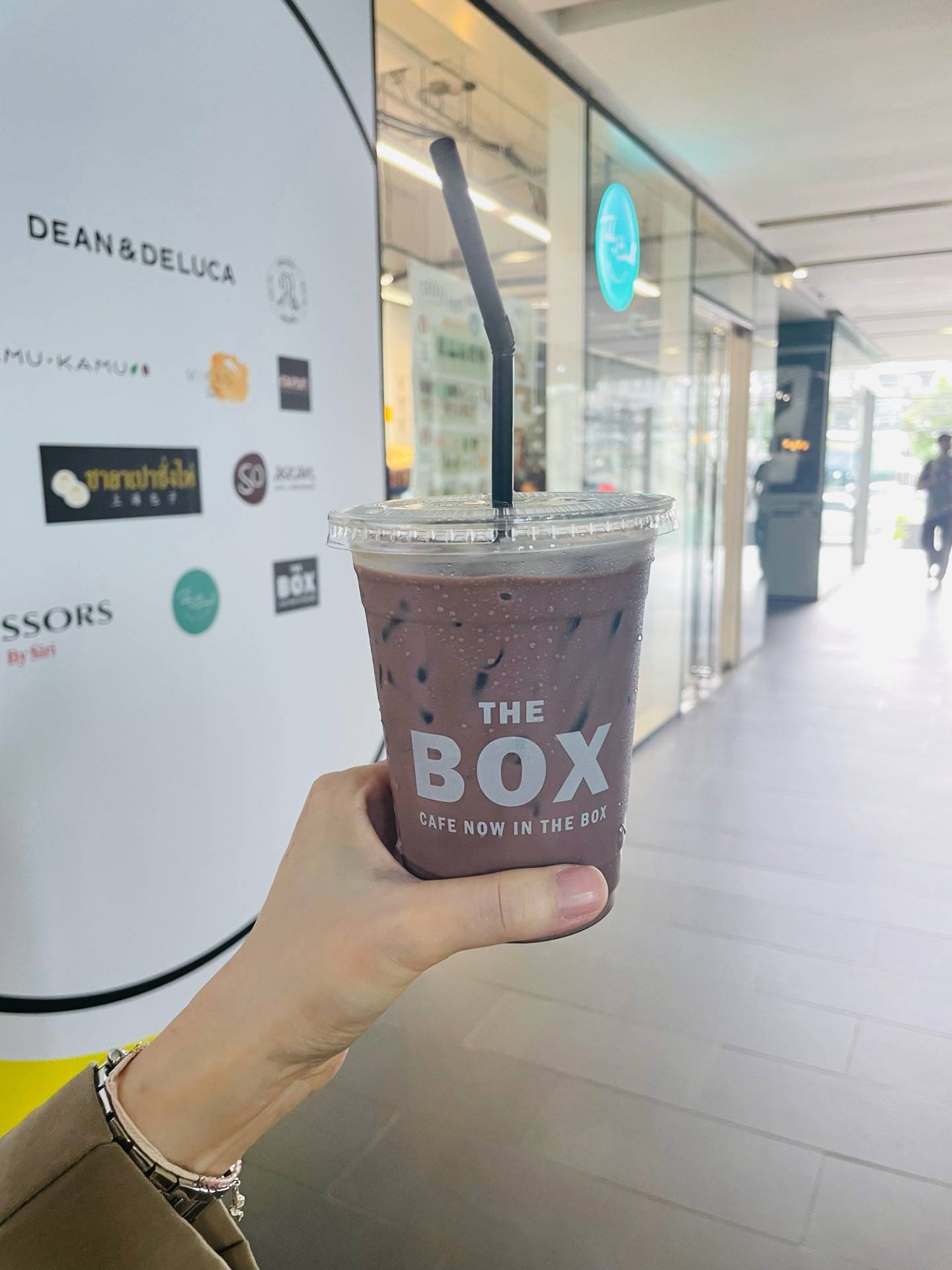 ร้าน THE BOX cafe' now in the box seac FYI center | รีวิวร้านอาหาร