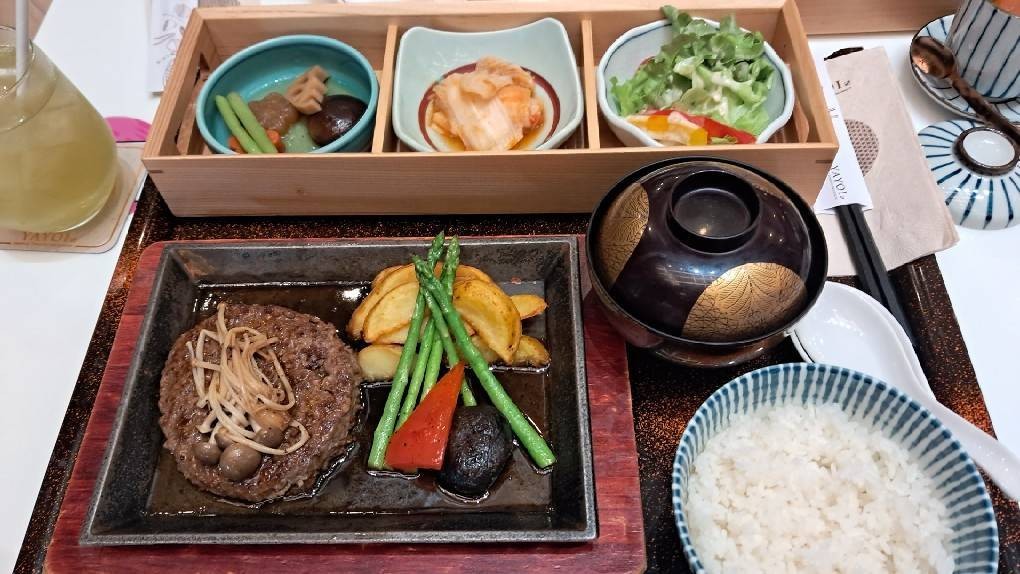 รูป Yayoi ICONSIAM