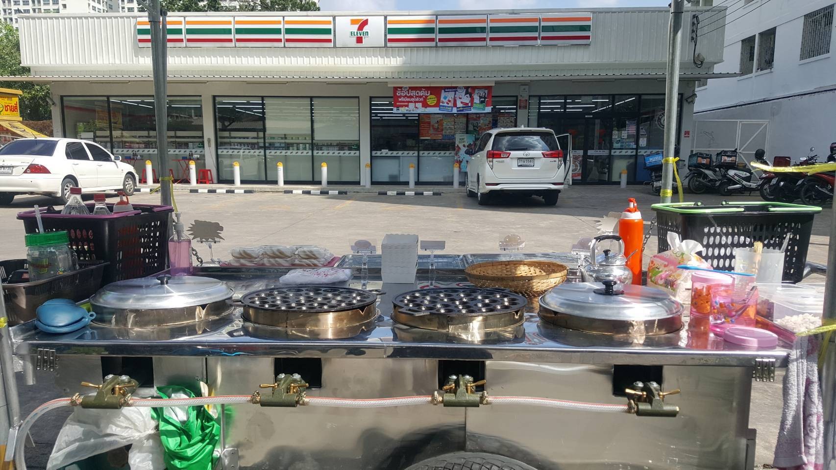 รีวิว ต๊กตา ขนมครก อร่อยต้องแคะ - ขนมครกของเราแป้งนุ่ม สามารถเก็บไว้ทาน ...