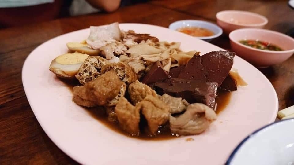 รูป ข้าวต้มเพ่งเพ้ง Pengpeng - วัดมกุฏ วัดมกุฏกษัตริยาราม