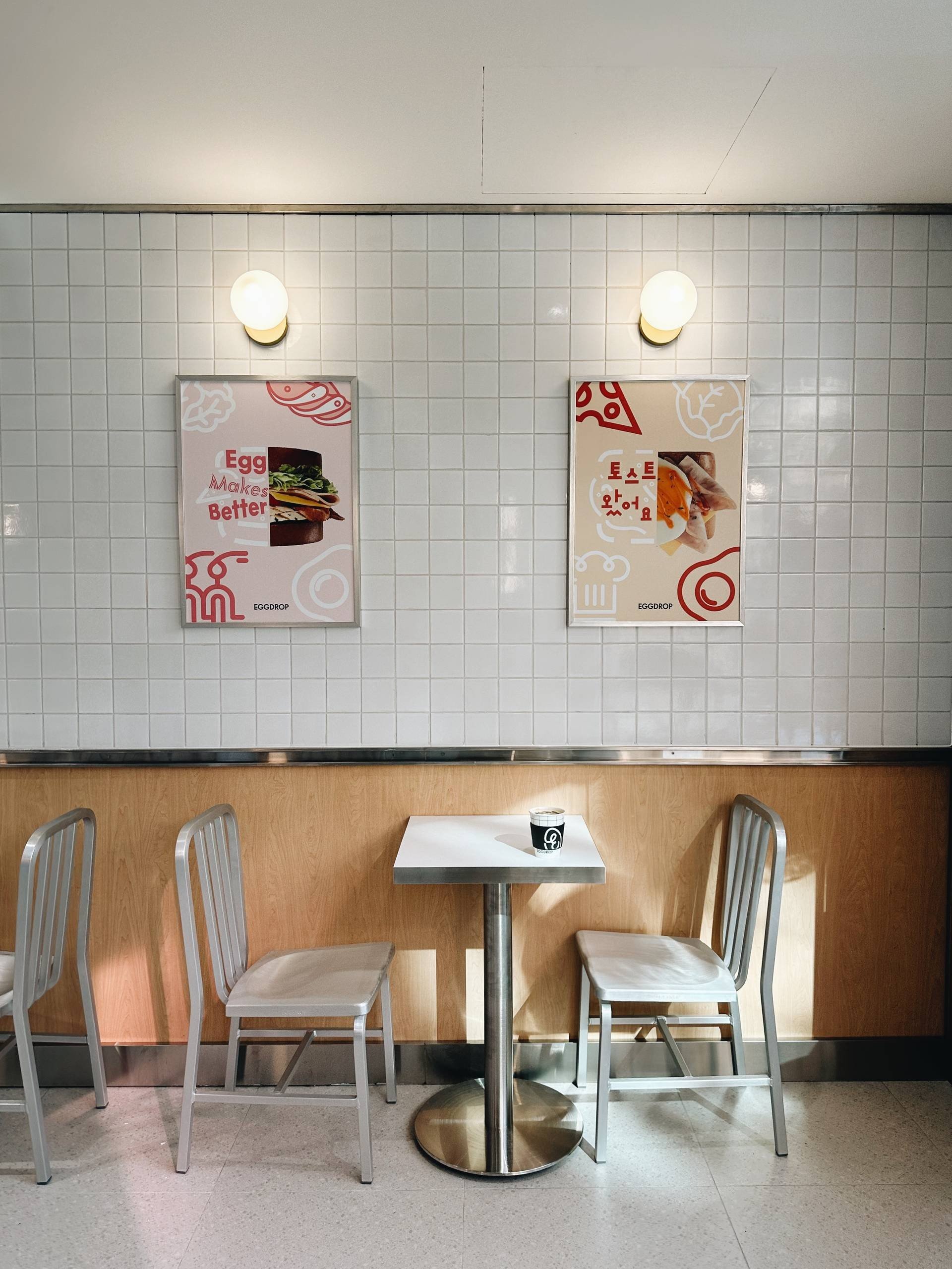 รูป Eggdrop Thailand Flagship Store Centerpoint Siam Square