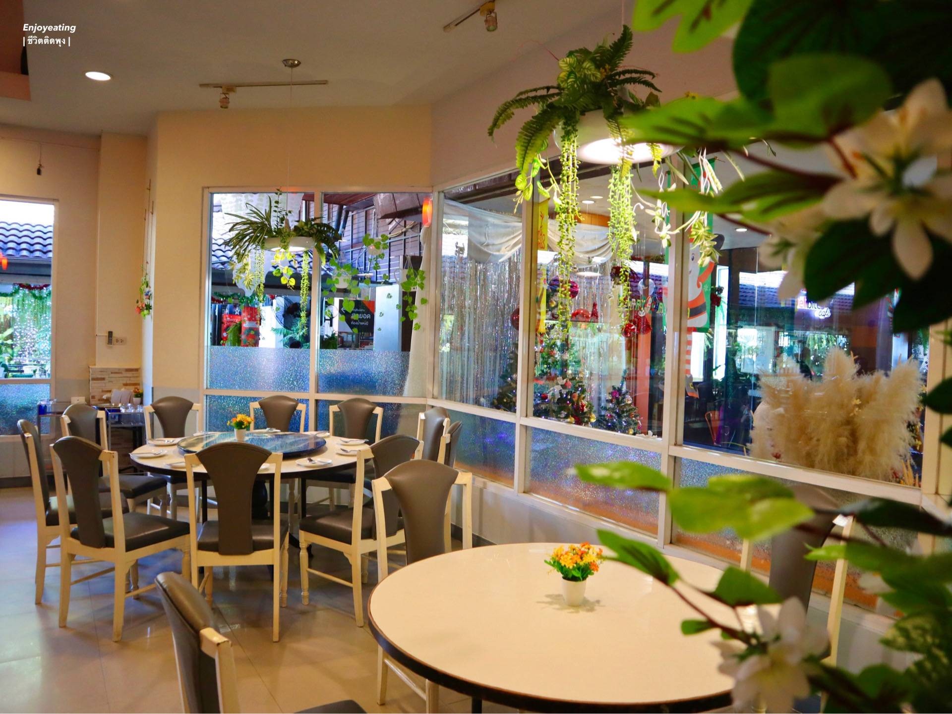 รูป Ploen Restaurant