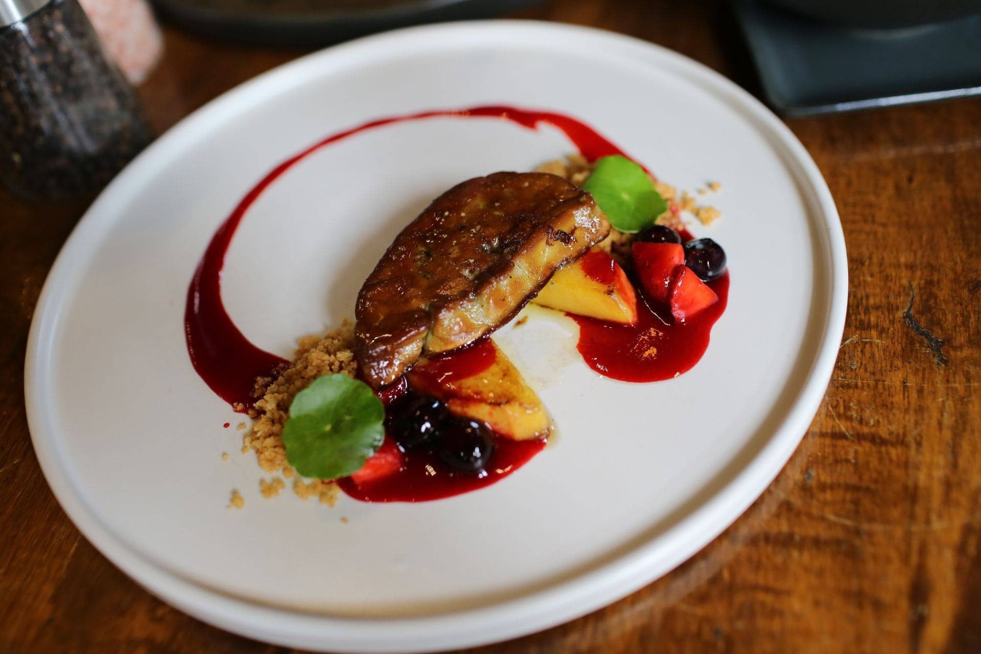 Seared Foie Gras with Mango Caramelize and Mango Gel ร้าน COAL Bistro ...