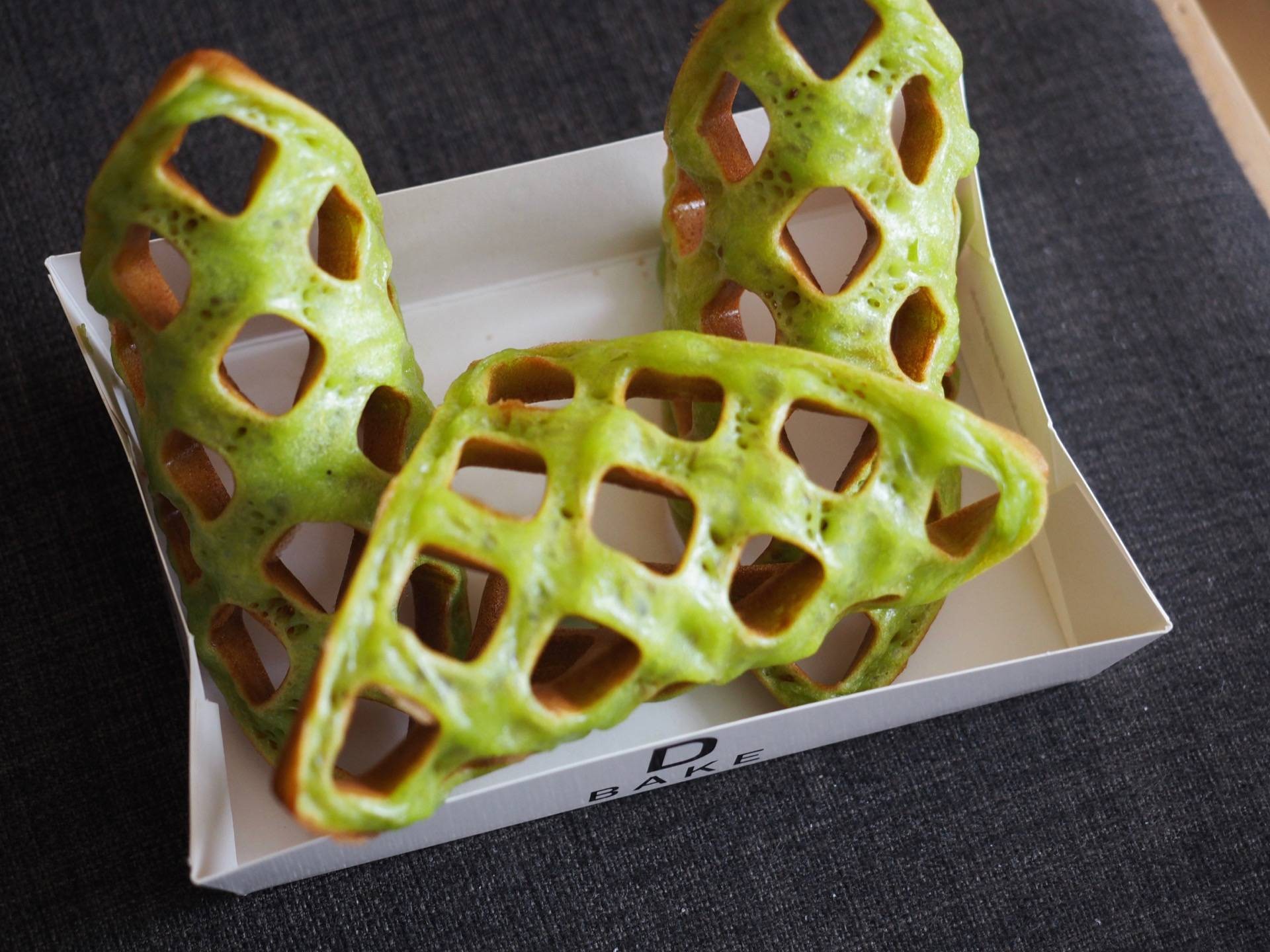 รูป D Bake Waffles ใบเตย Siam Takashimaya