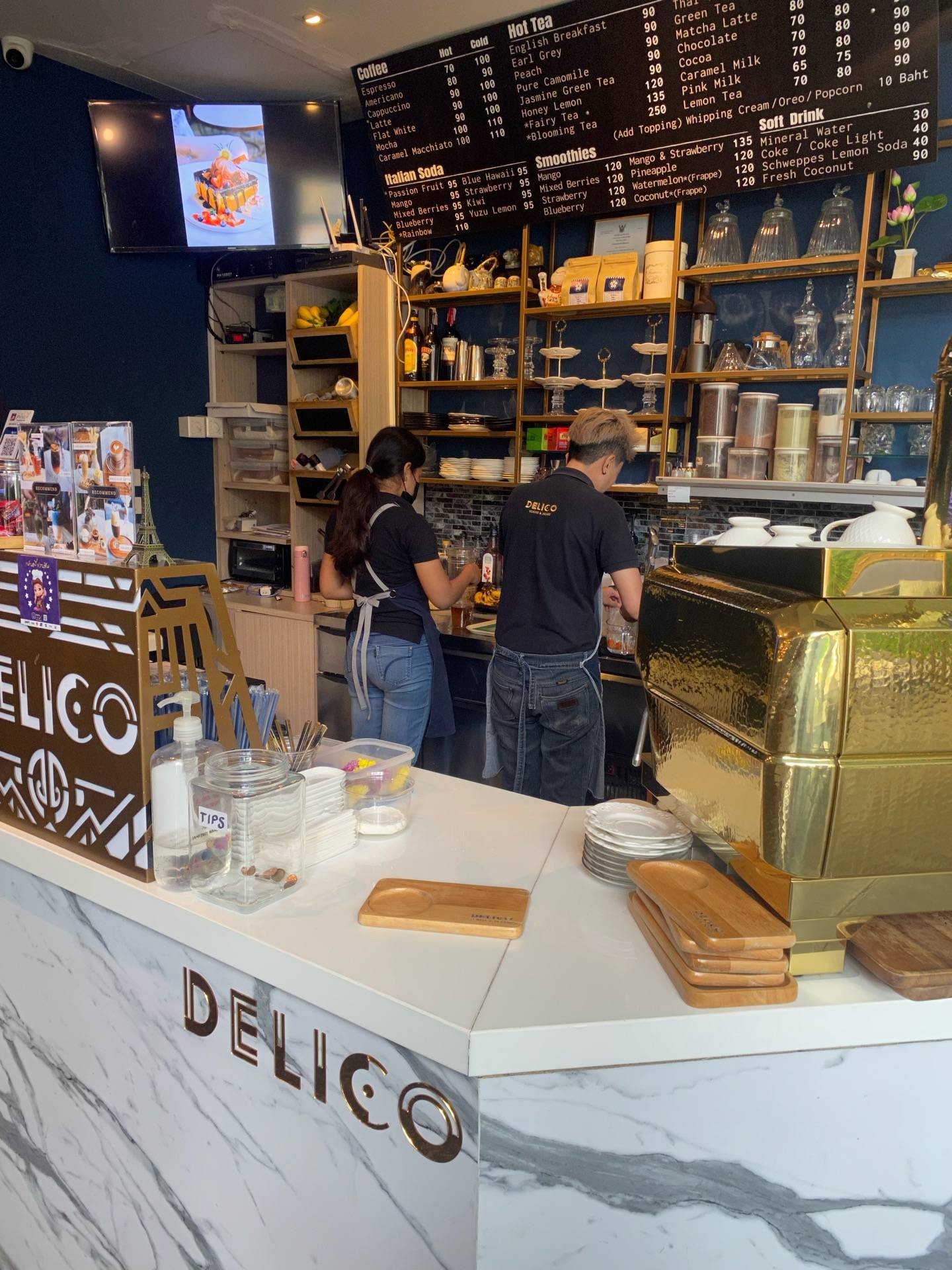 รูป Delico Decoration Coffee & Dessert Phuket