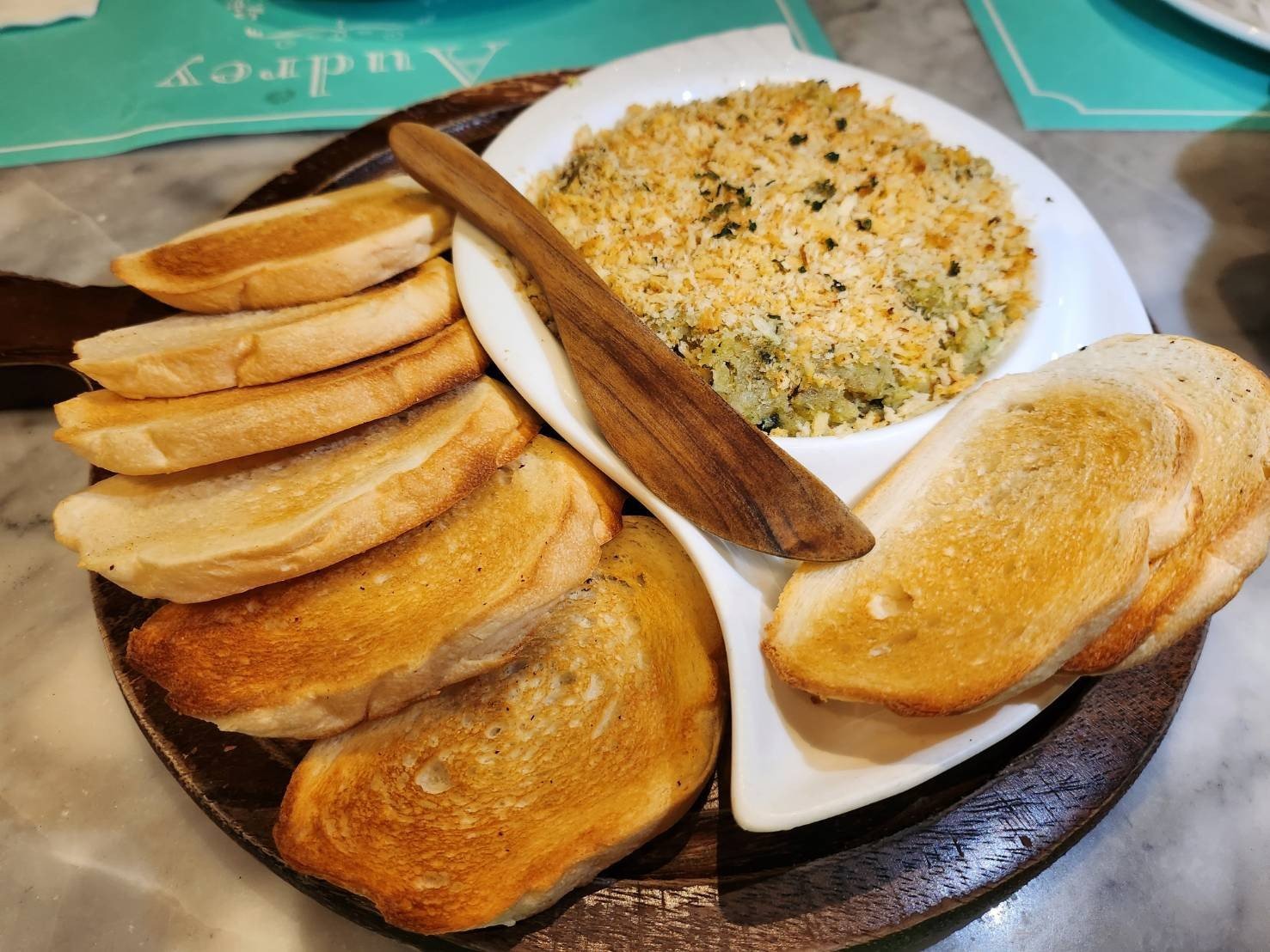 รูป Audrey Cafe des Fleurs EmQuartier ชั้น 8 (ตึก Helix Quarter)