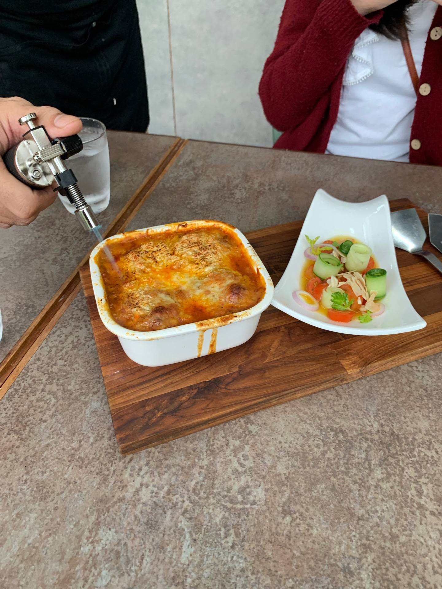 Lasagna แกะ ร้าน Lost Table Brew & Eatery