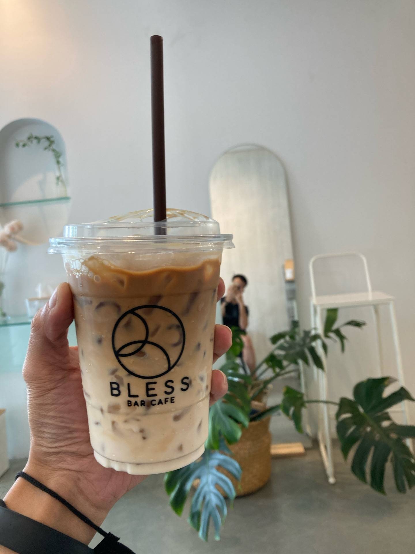 รูป BLESS BAR CAFE (กิ่งแก้ว 58)