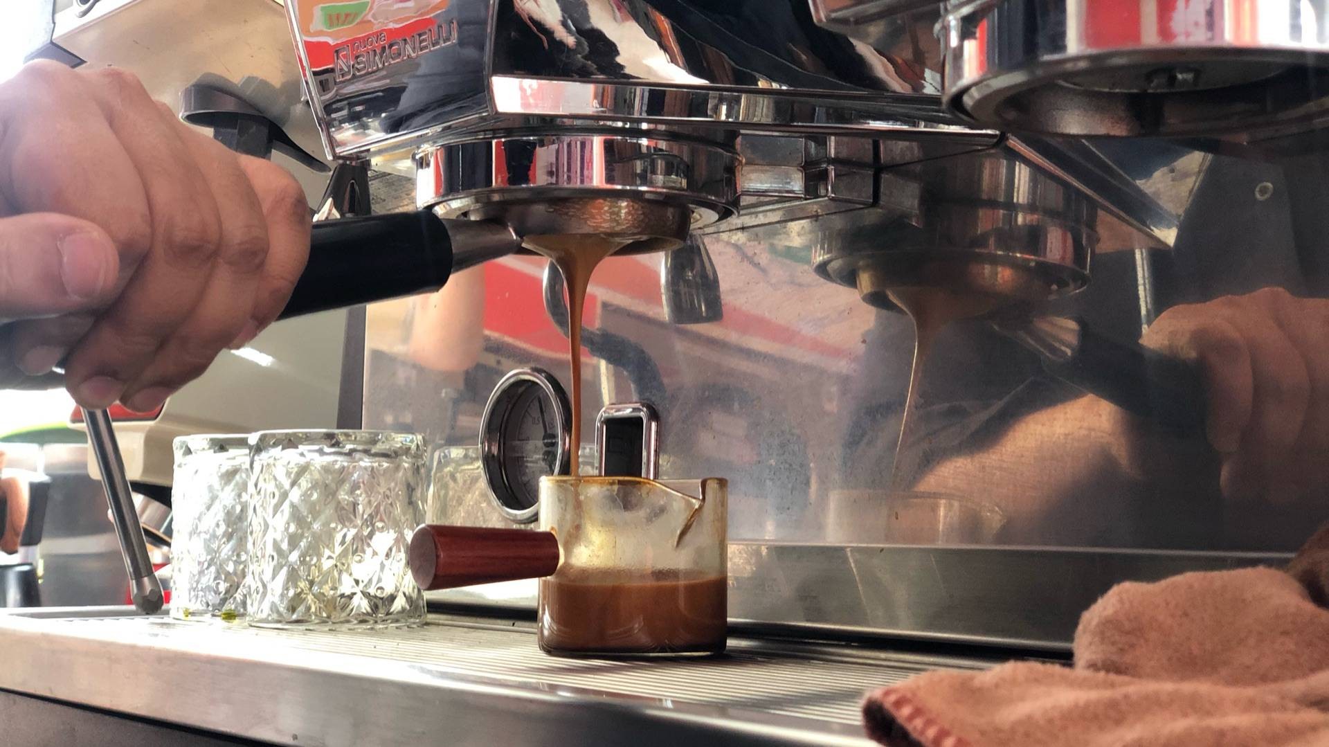 ร้าน Pendragon coffee & slow bar ในเมือง | รีวิวร้านอาหาร