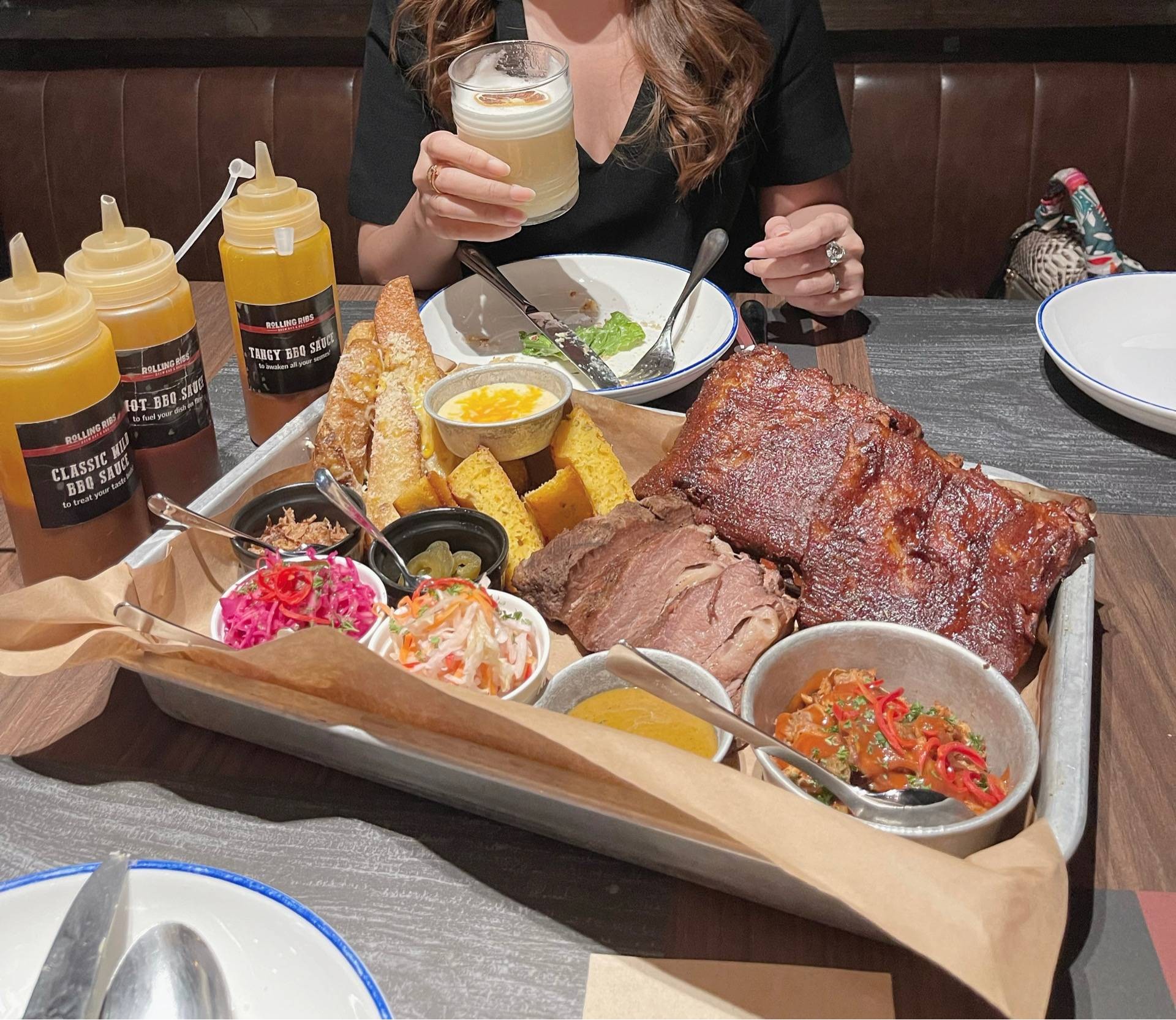 รีวิว Rolling Ribs Brew Bar & BBQ - อเมริกันบาบีคิวที่อยากให้ทุกคนได้ลอง