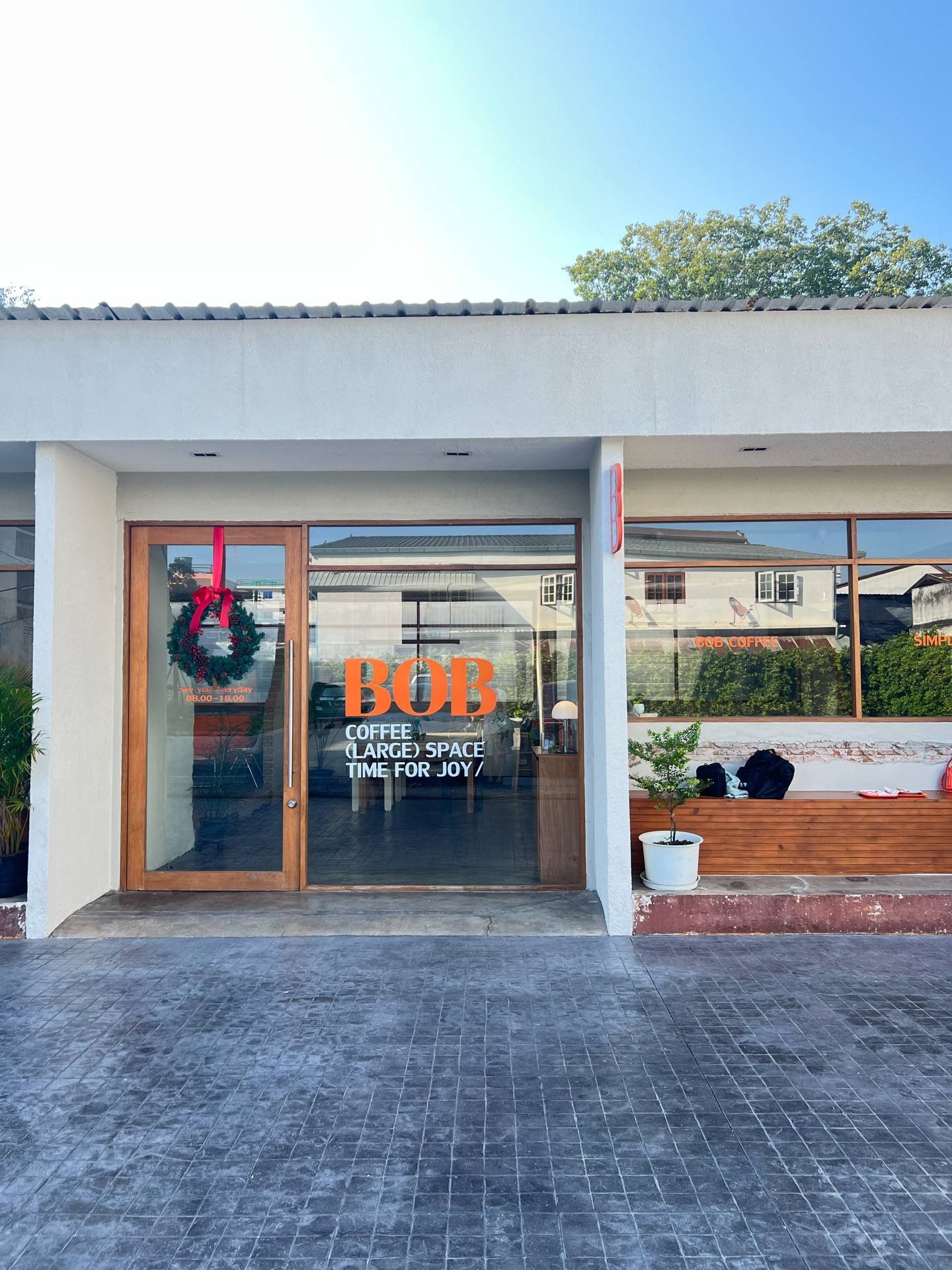 รีวิว BOB Coffee-บ็อบ - ฉันชอบร้านนี้ ครบเครื่อง