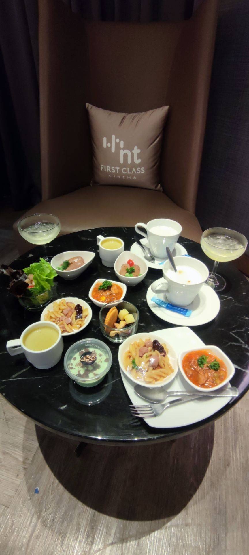 รีวิว First Class SF World Cinema centralwOrld - nt first class ...