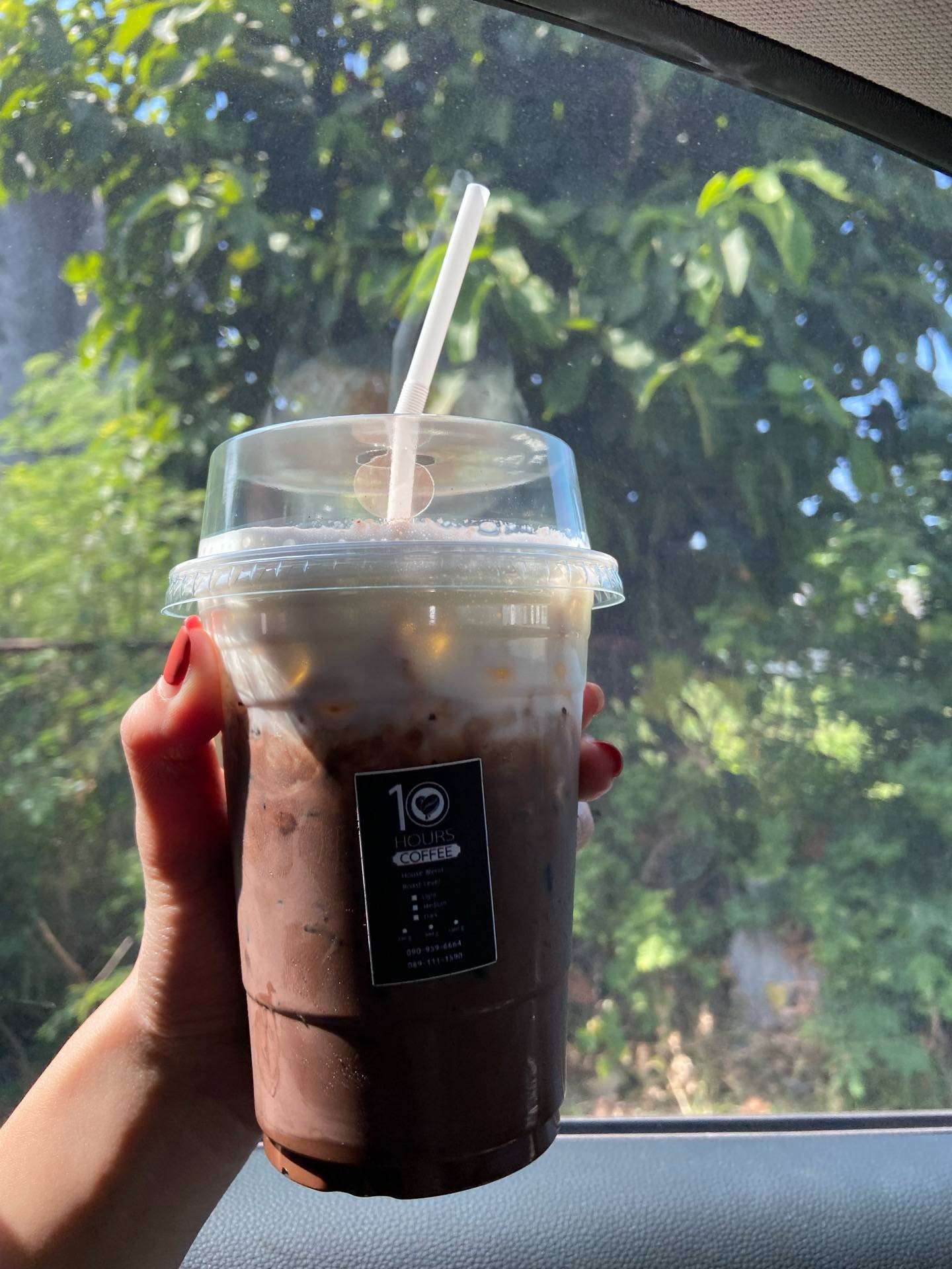 รีวิว 10 Hours Coffee - ร้านกาแฟรสชาติดี ราคาย่อมเยา