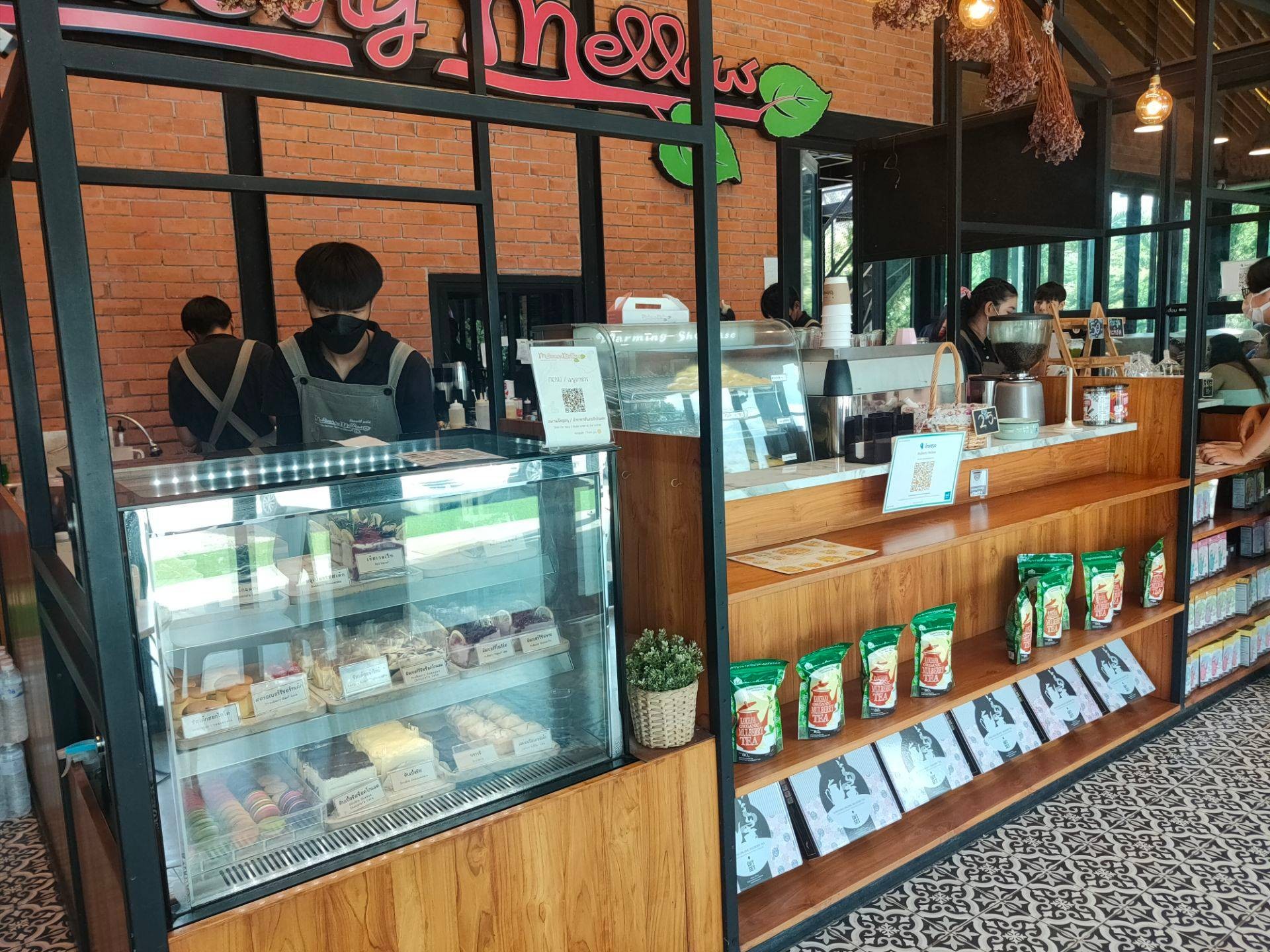 รูป Mulberry Mellow แคชเชียร์ร้าน 1