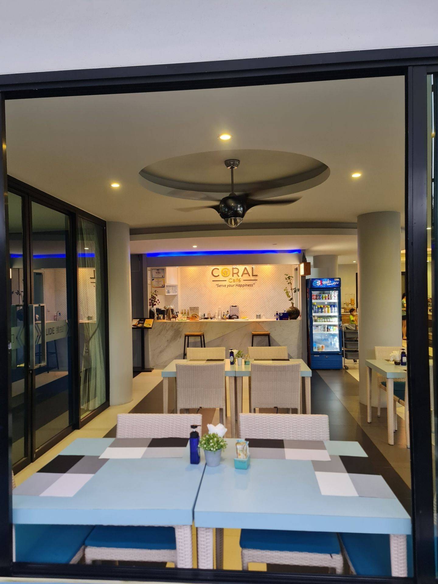 ร้าน Coral Cafe By Krabi Seabass Hotel | รีวิวร้านอาหาร