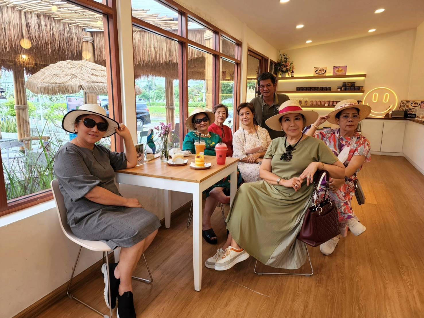 รูป Plearn Cafe Bangpu - เพลิน คาเฟ่ บางปู บางปู