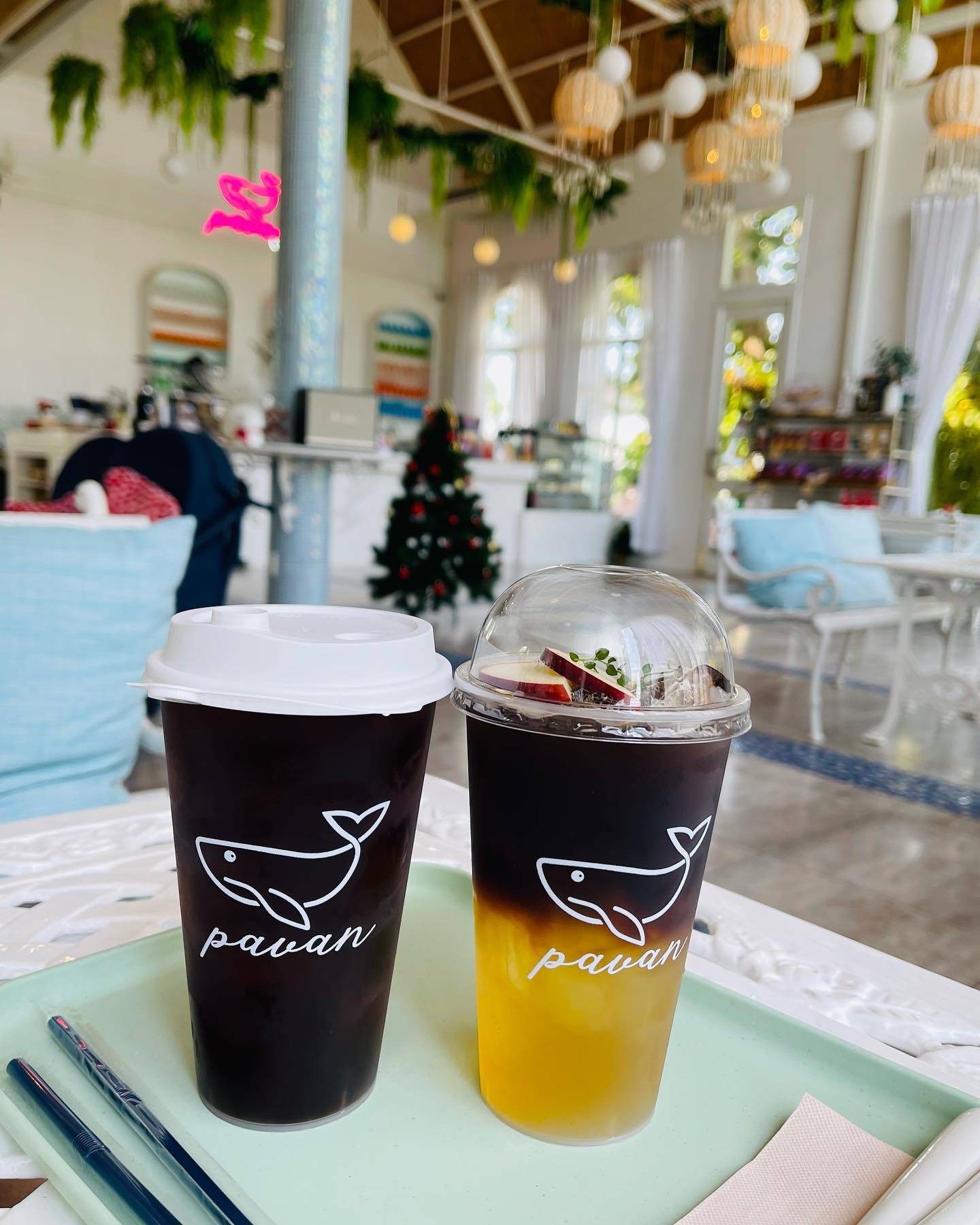 รีวิว PAVAN COFFEE - ร้านสวย โปร่ง ไม่พลุกพล่าน ราคาโอเคเลยค่ะ ชอบมาก ...