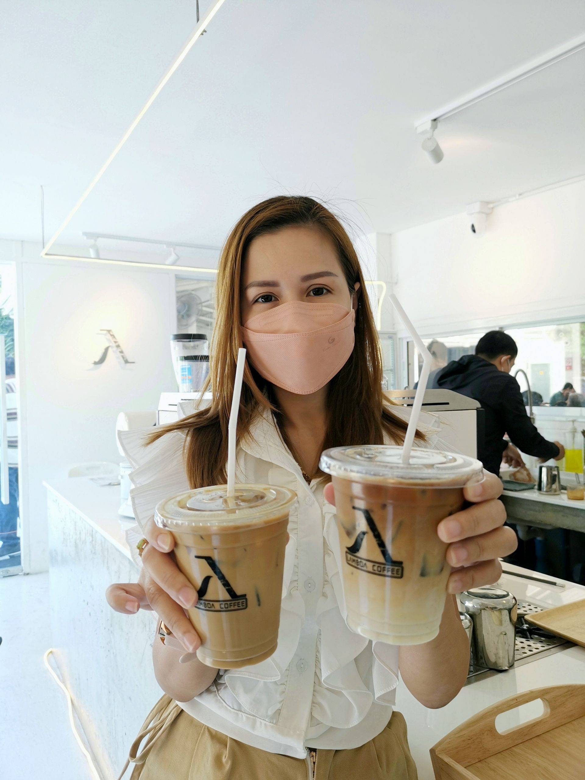 รีวิว Lambda Coffee - คาเฟ่มินิมอลหน้าครัวเจ๊ตุ้ม☕