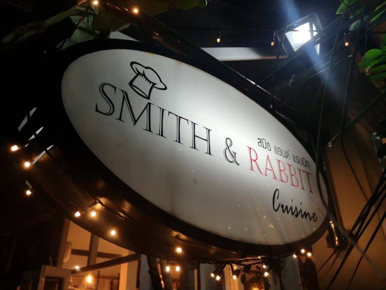 รีวิว Smith & Rabbit - บรรยากาศโฮมมี่ ที่ Smith & Rabbit - Wongnai