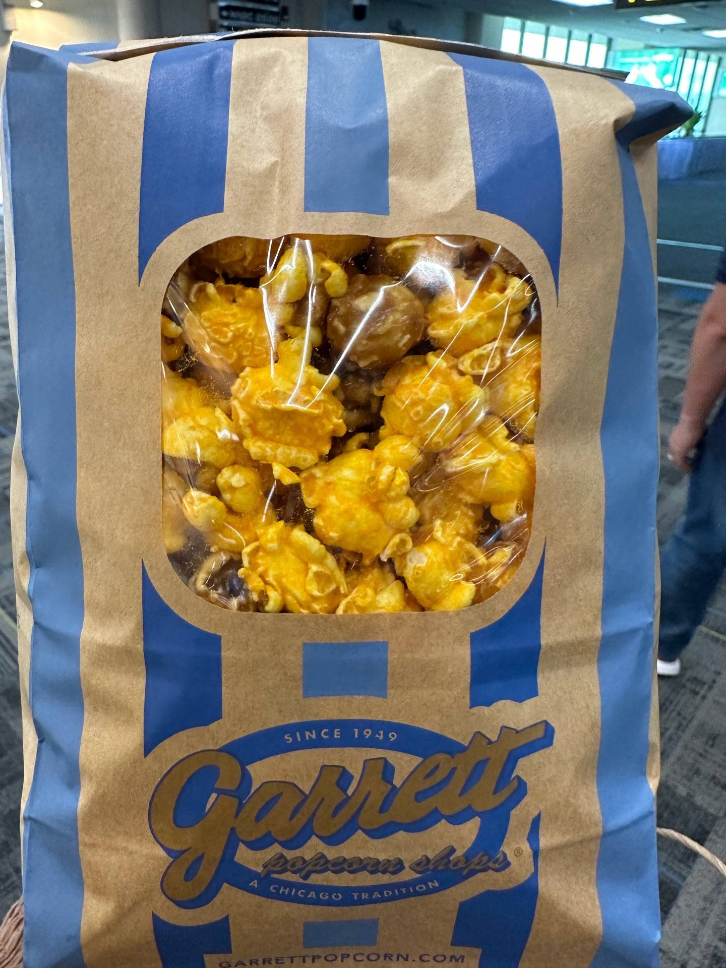 Classic Chicago Mix ร้าน Garrett Popcorn สนามบินดอนเมือง - Wongnai