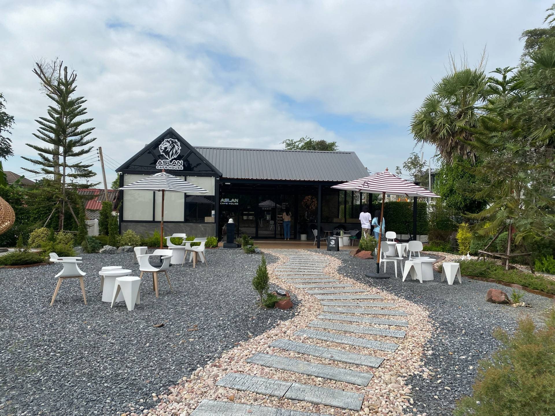 รีวิว Aslan Cafe House อัสลาน คาเฟ่ เฮ้าส์ ปทุมธานี - ร้านกาแฟน่าเช็ค ...