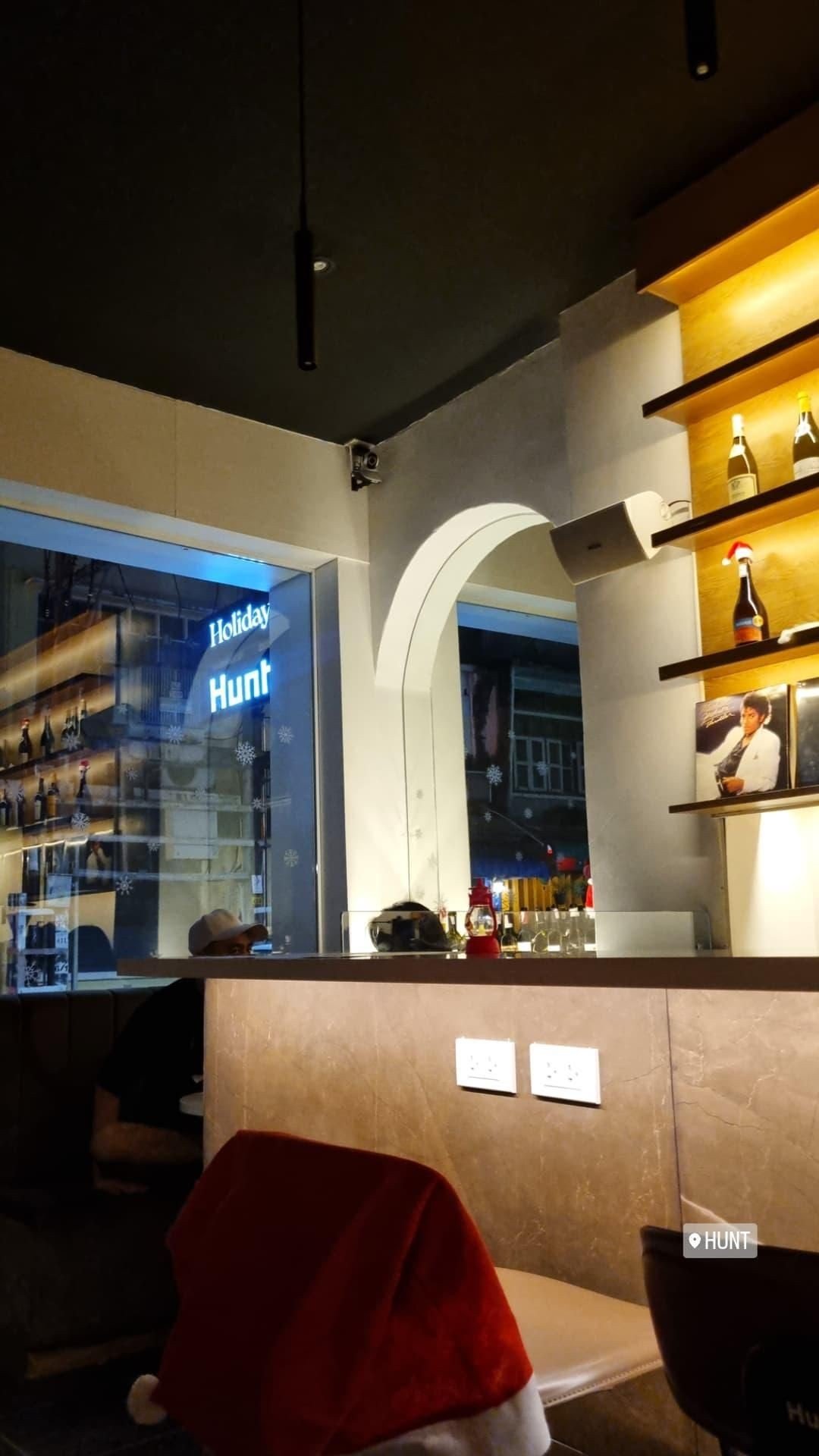 รีวิว HUNT Wine Bar - Good vibes!!!!