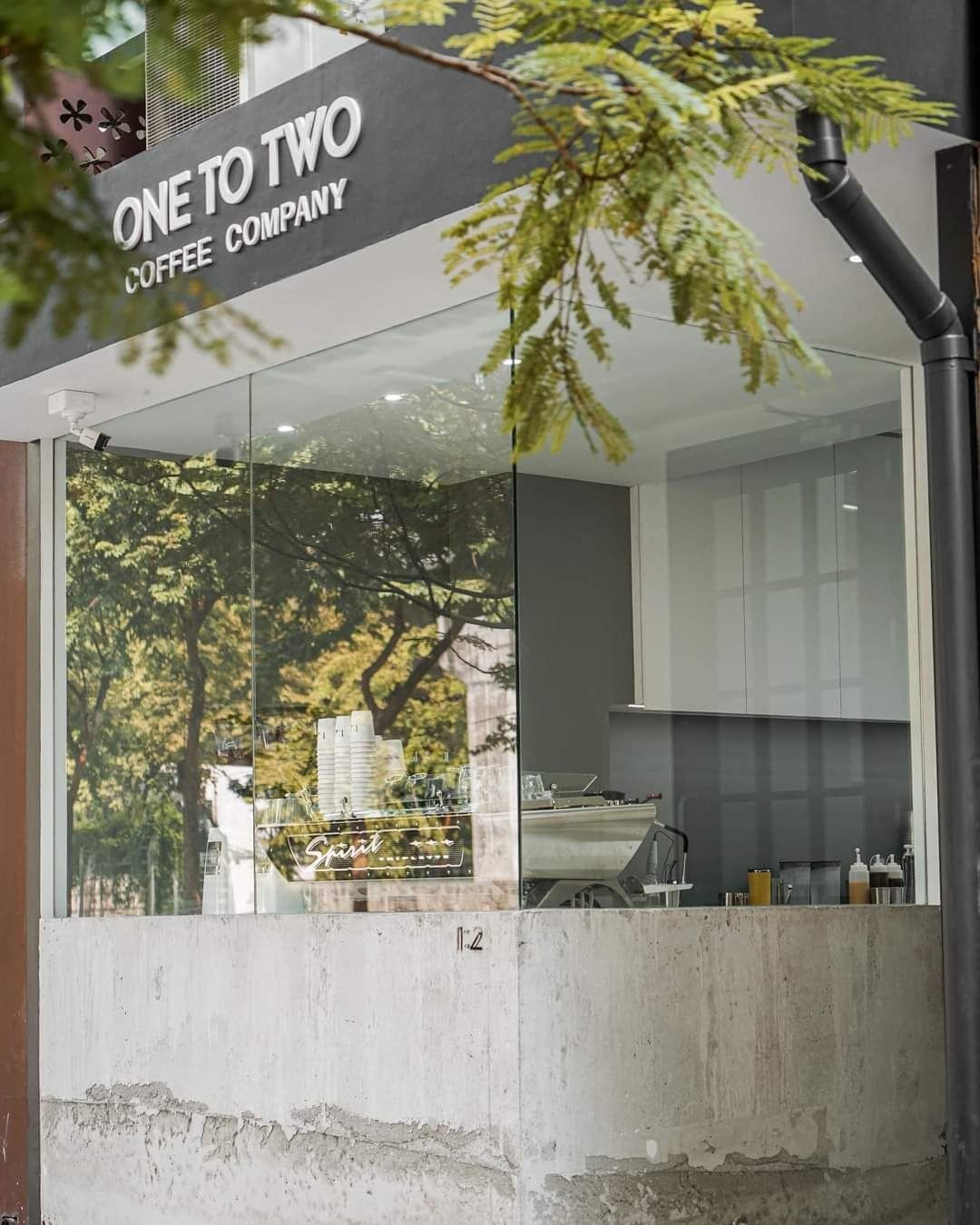 รีวิว one to two coffee สาทร - เป็นร้านกาแฟที่คุณภาพคุ้มเกินราคา