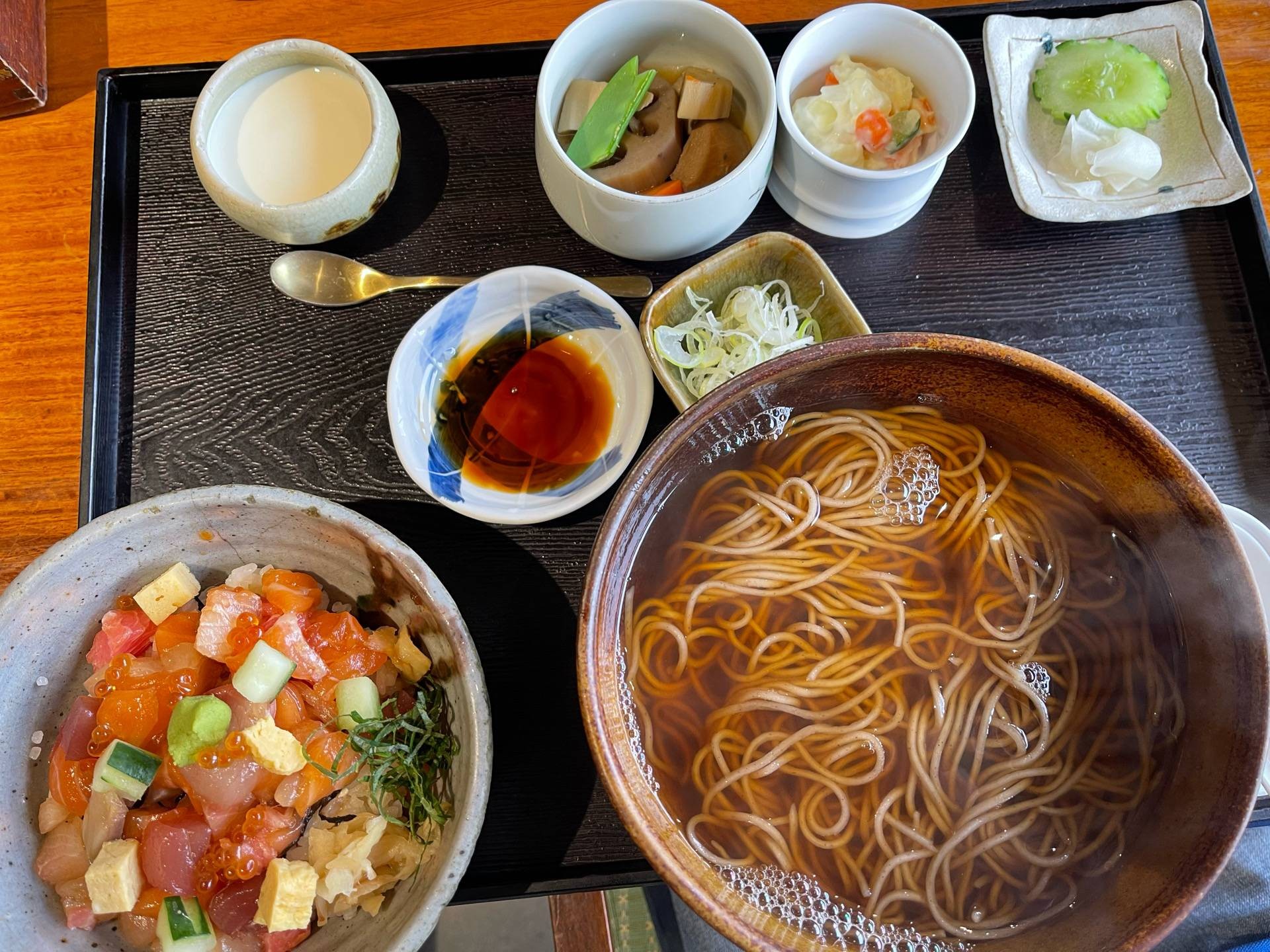 Mini Chirashi and Soba Set • เลือกได้ทั้งโซบะหรืออุด้งร้อนหรือเย็น ...