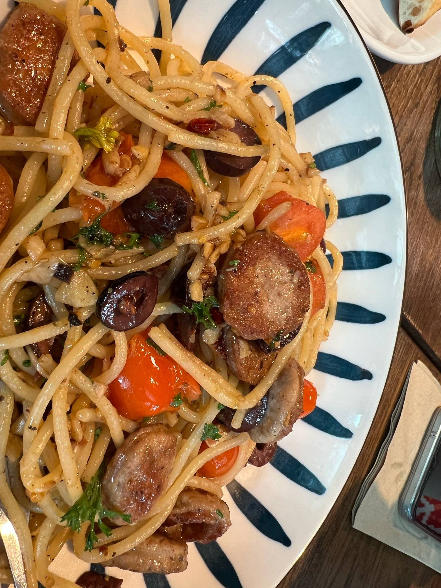 Spaghetti A.O.P Suasage ร้าน Sireena Italian Restaurant เขาใหญ่