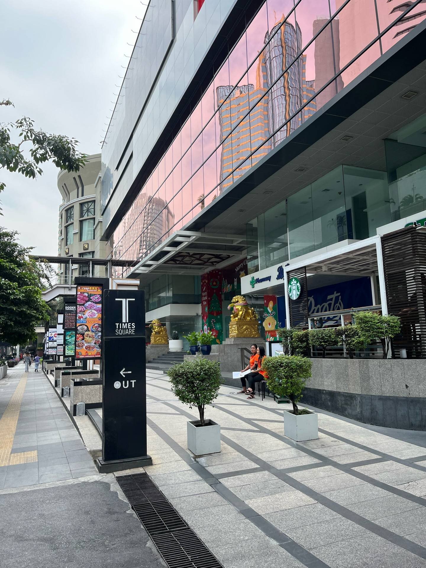 Time Square - รีวิวสถานที่ท่องเที่ยว