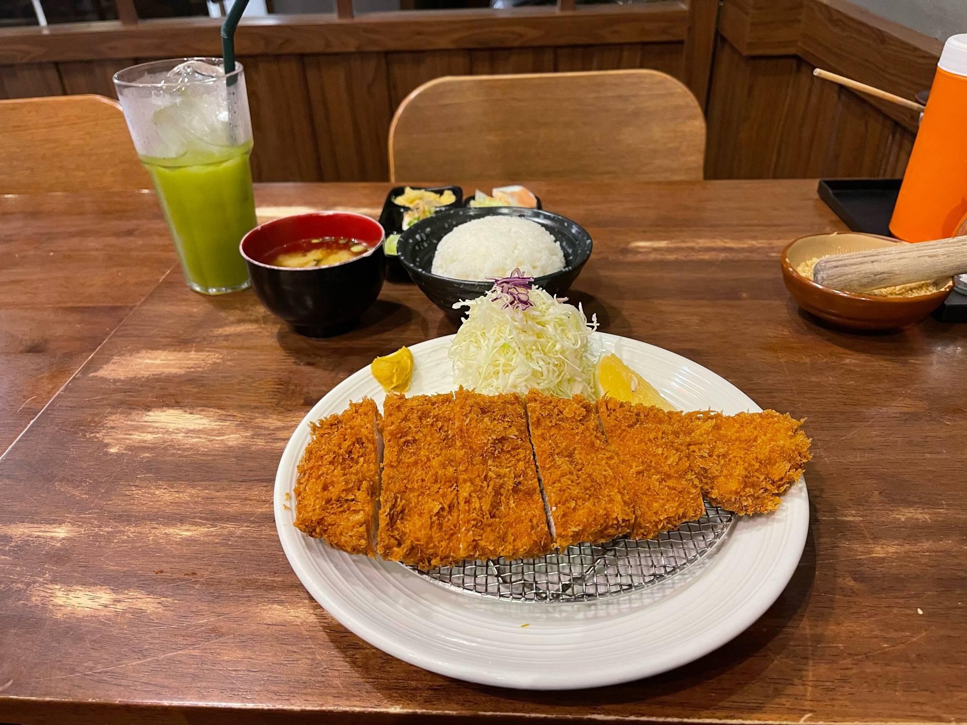 รีวิว Bekku Tonkatsu BTS สนามเป้า - อาหารอร่อย ทานง่าย