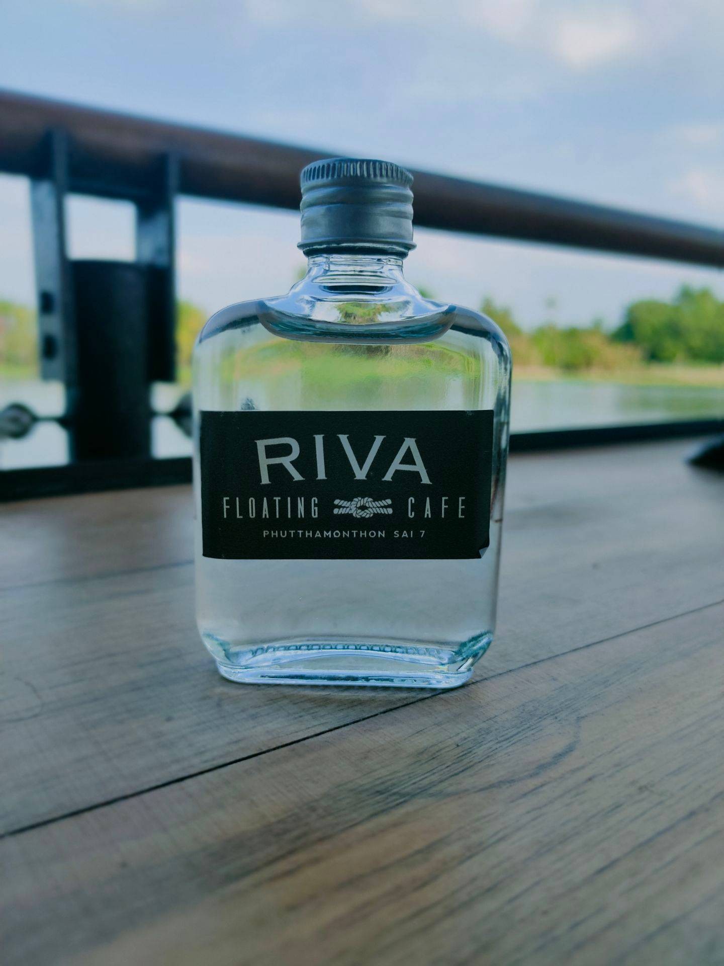 รีวิว RIVA Floating Cafe ปานเทวี ริเวอร์ไซด์ รีสอร์ท แอนด์ สปา - ร้านคา ...