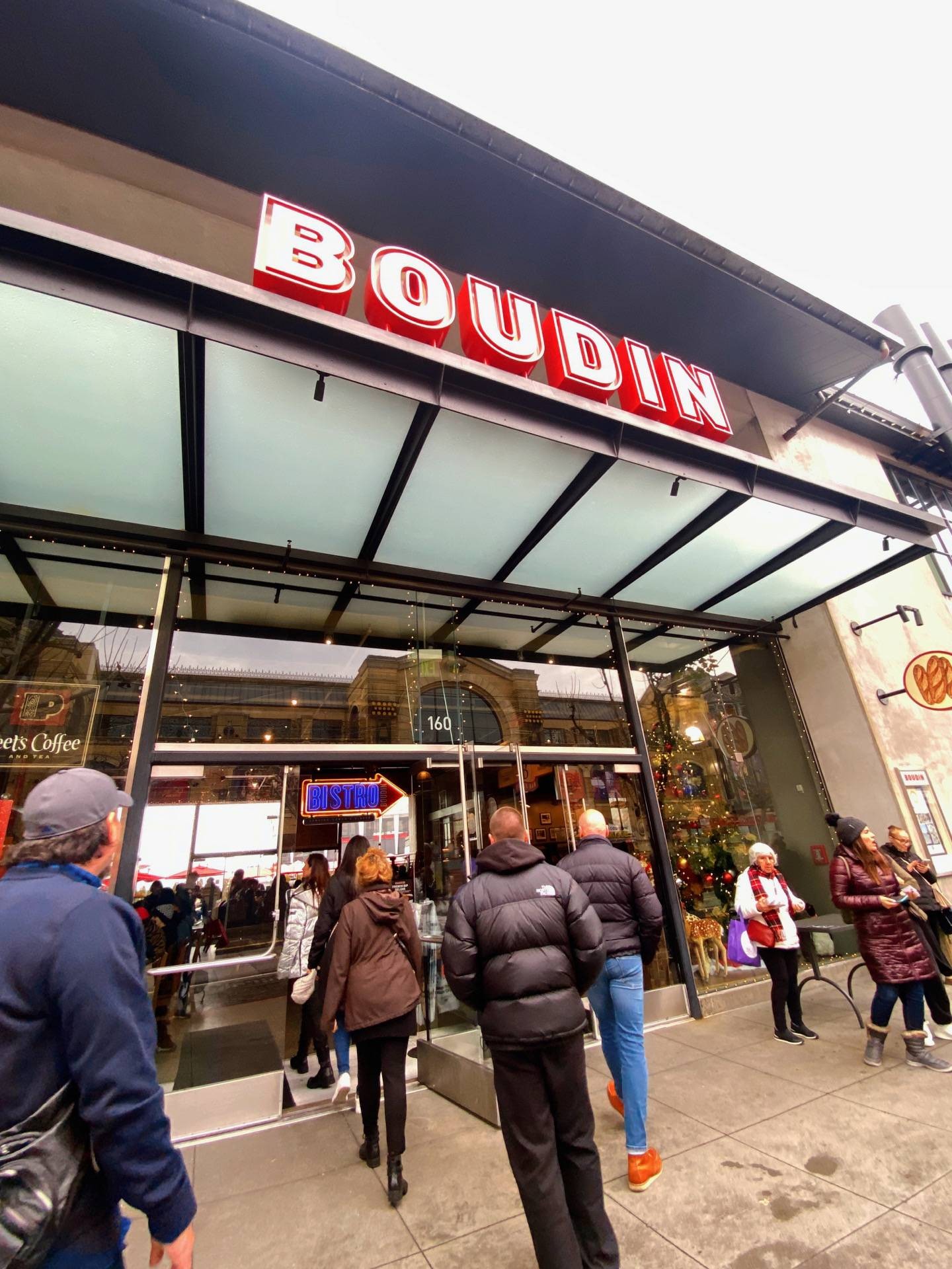 รีวิว Boudin Bakery And Cafe Fisherman Wharf - ร้าน Clam Chowder ...