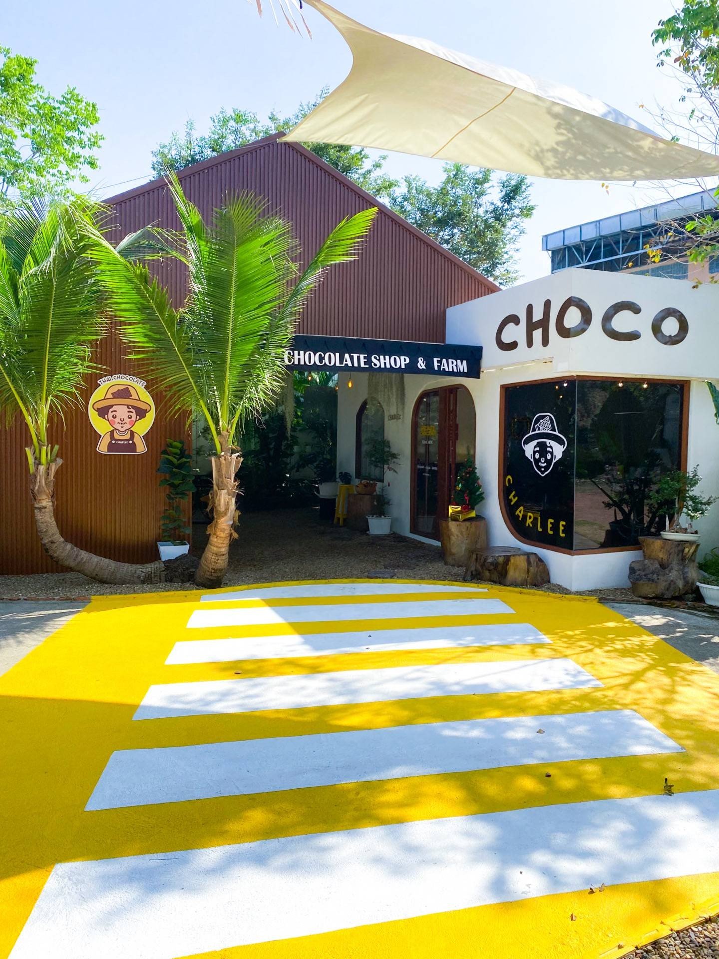 รีวิว โกโก้-ช็อกโกแล็ตพรีเมียม เข้มข้น (ฌาลี Charlee Choco & Cocoa shop) กำแพงเพชร - จักรวาลโกโก้