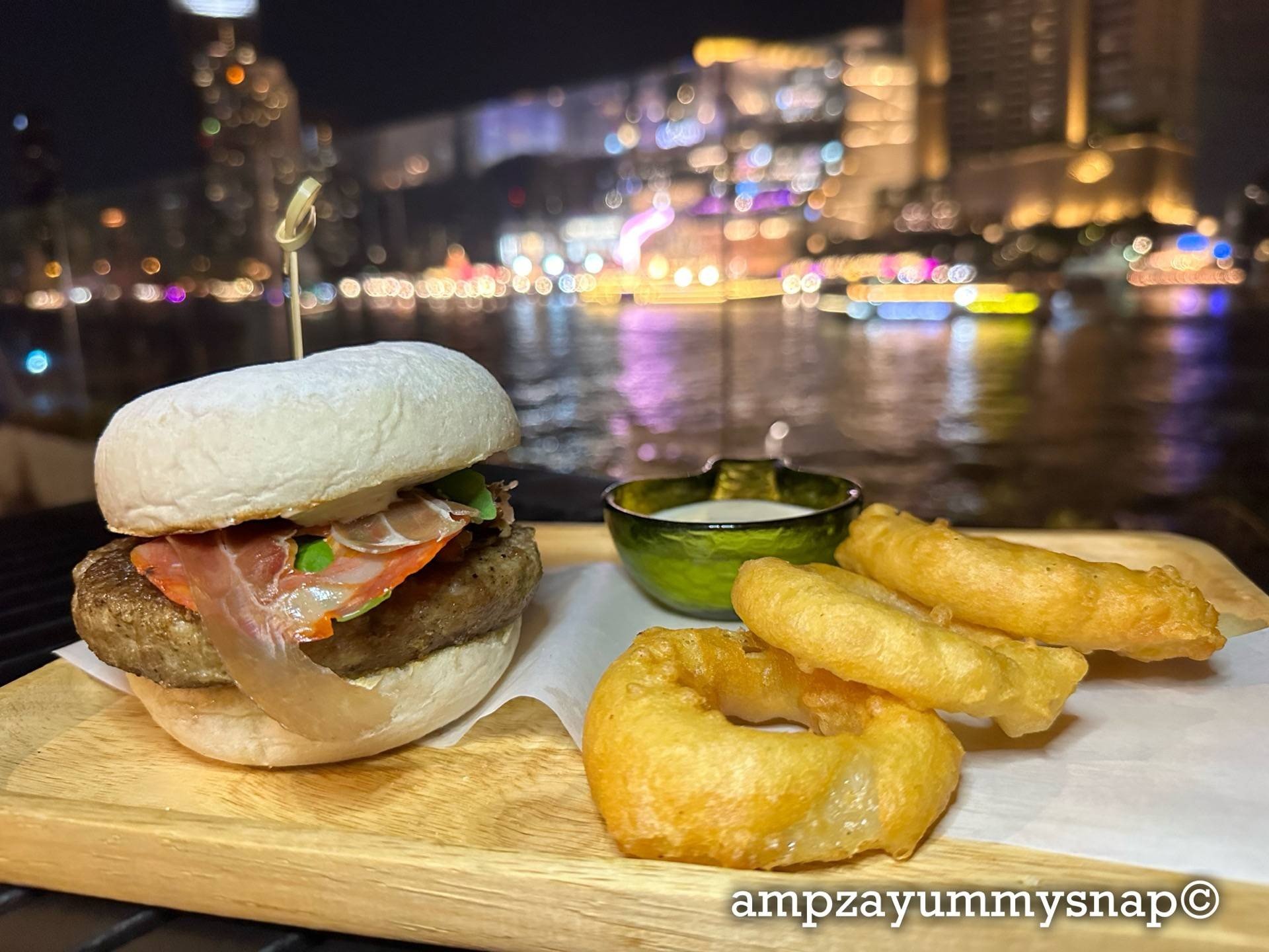 The Roman Burger • the Roman burger ร้าน จิออร์จิโอ โรงแรม รอยัล ออคิด ...