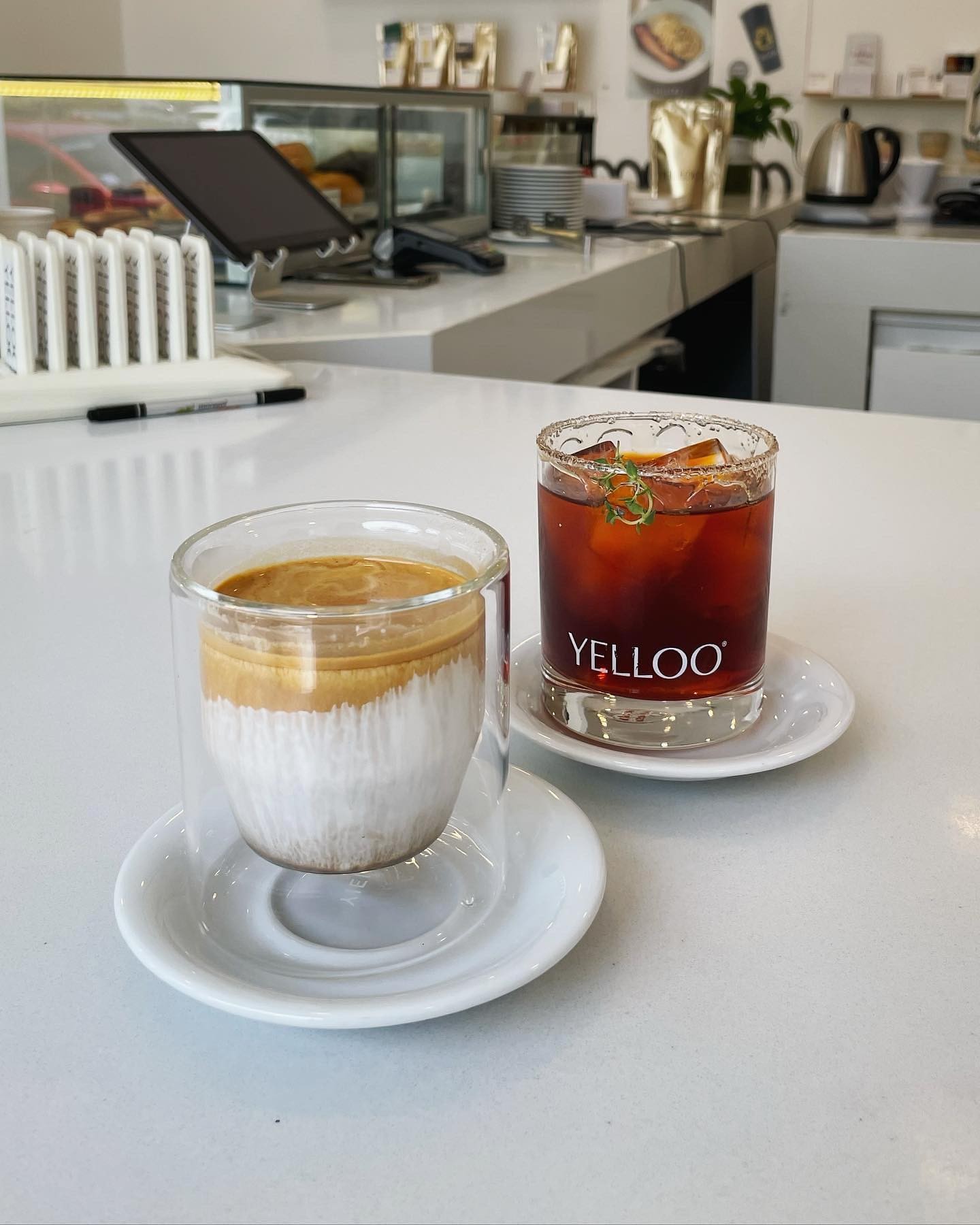 กาแฟสกัดเย็น ร้าน Yelloo นิมมาน
