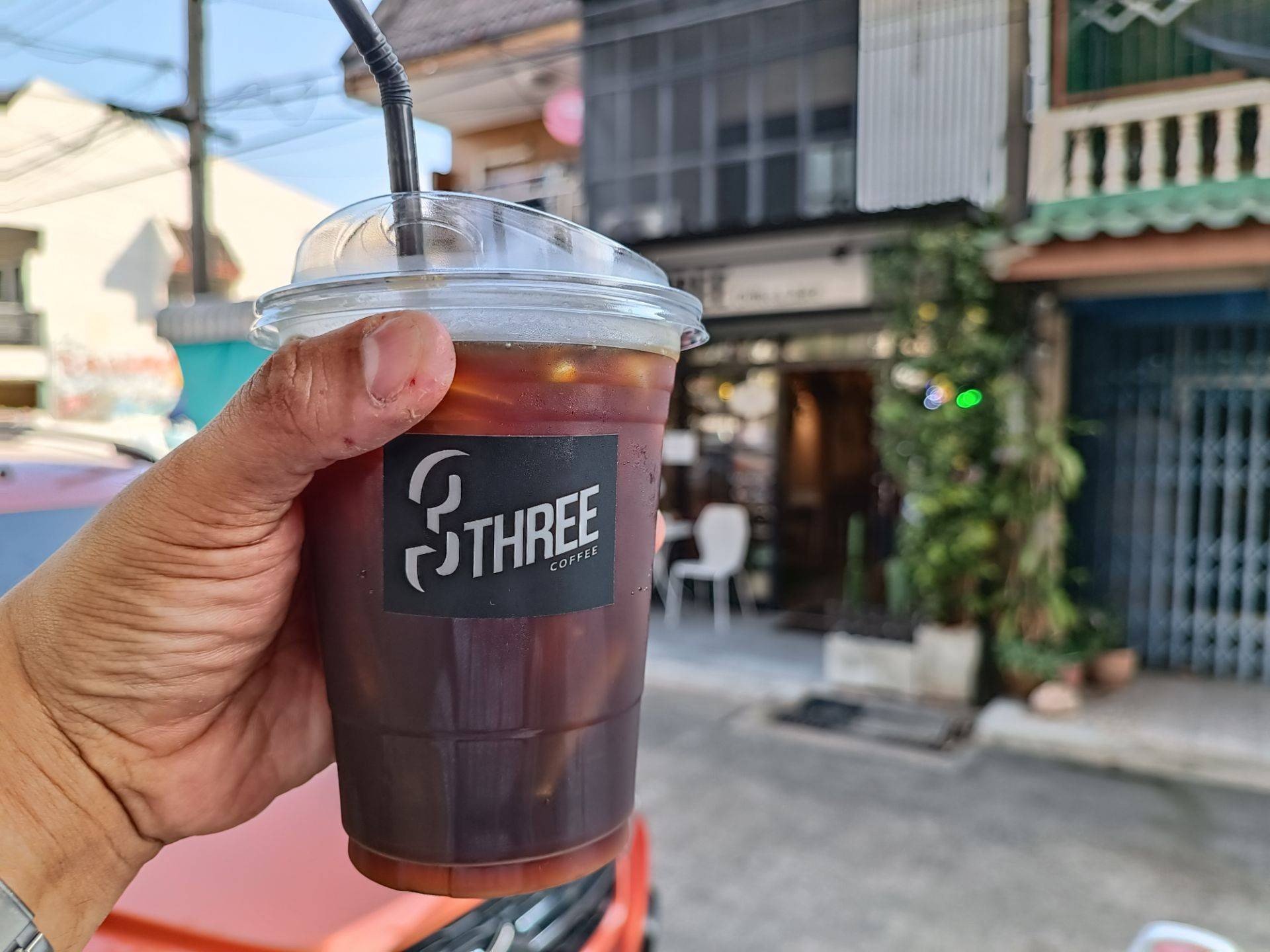 รีวิว Three Coffee & Juice - ร้านสวยน่านั่ง กาแฟอร่อย