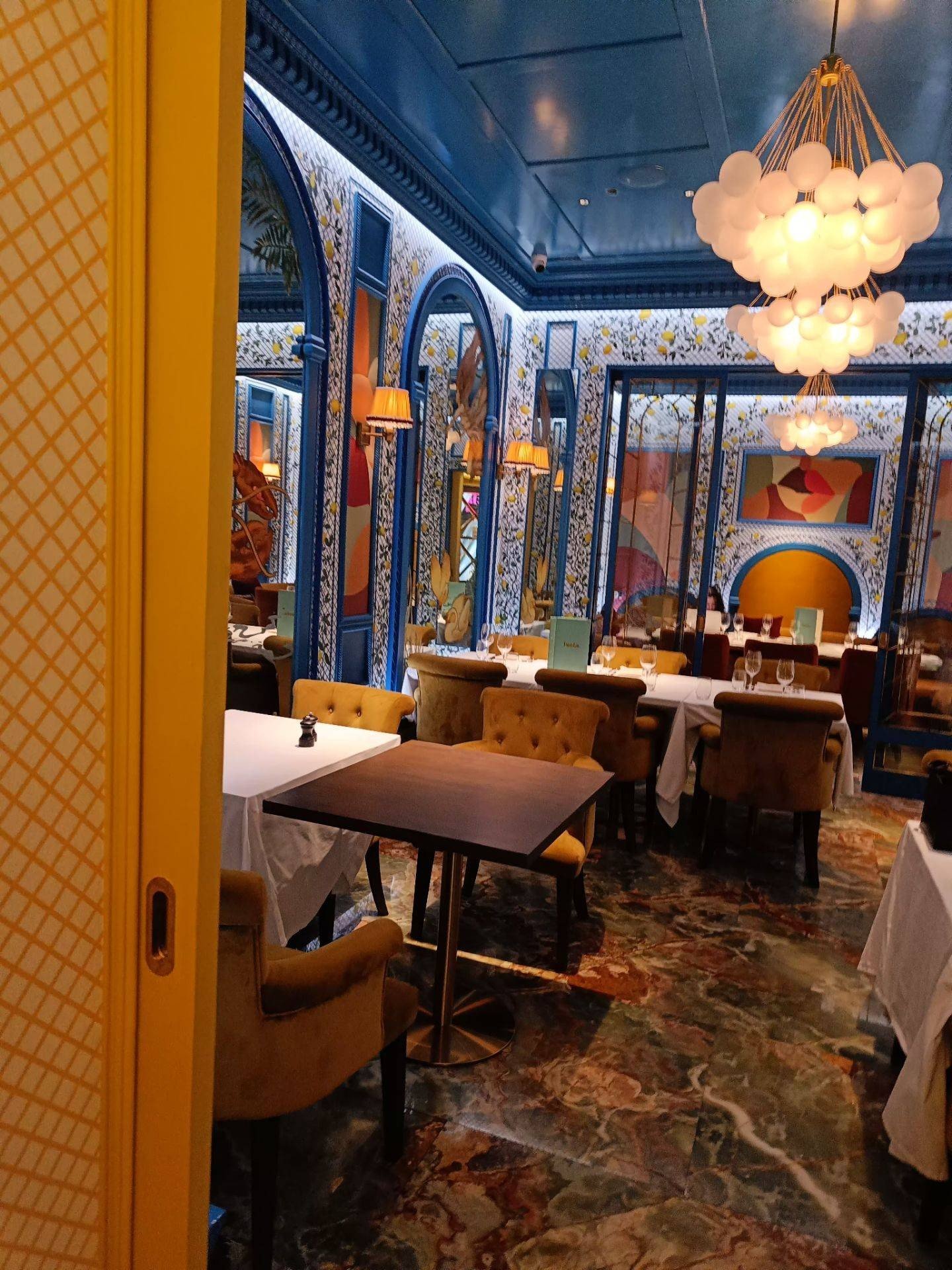 รูป Isola by Signor Sassi - - Wongnai