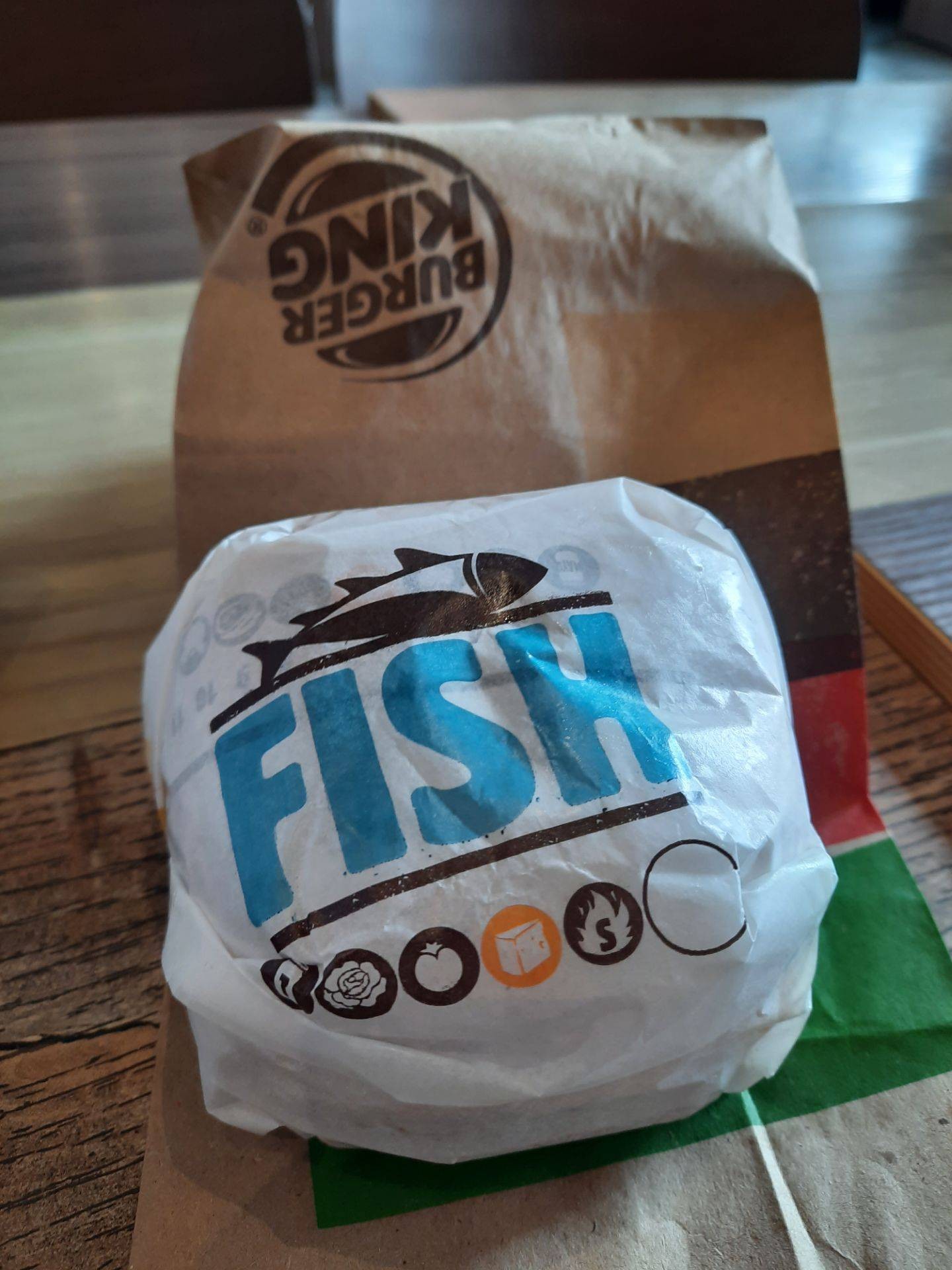 Fish burger ร้าน Burger King Little Walk บางนา