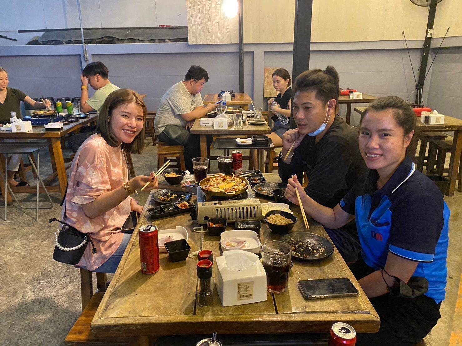 รีวิว วัวเจริญ - สุดยอดกะเพราเนื้อ (Wua Charoen) สาขา เลียบทางด่วนรามอินทรา เซ็นทรัลอีสวิว ...