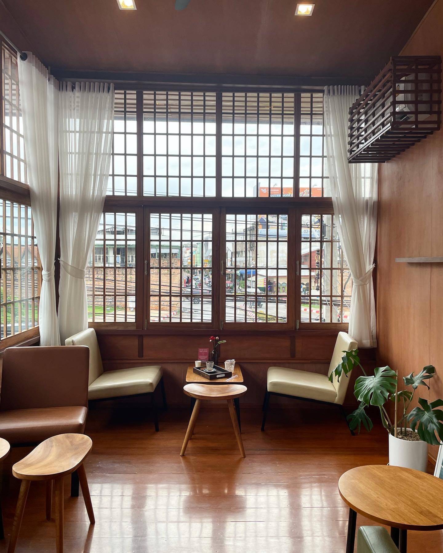 รีวิว Koff&things - Design ราวกับหลุดไปคาเฟ่ญี่ปุ่น