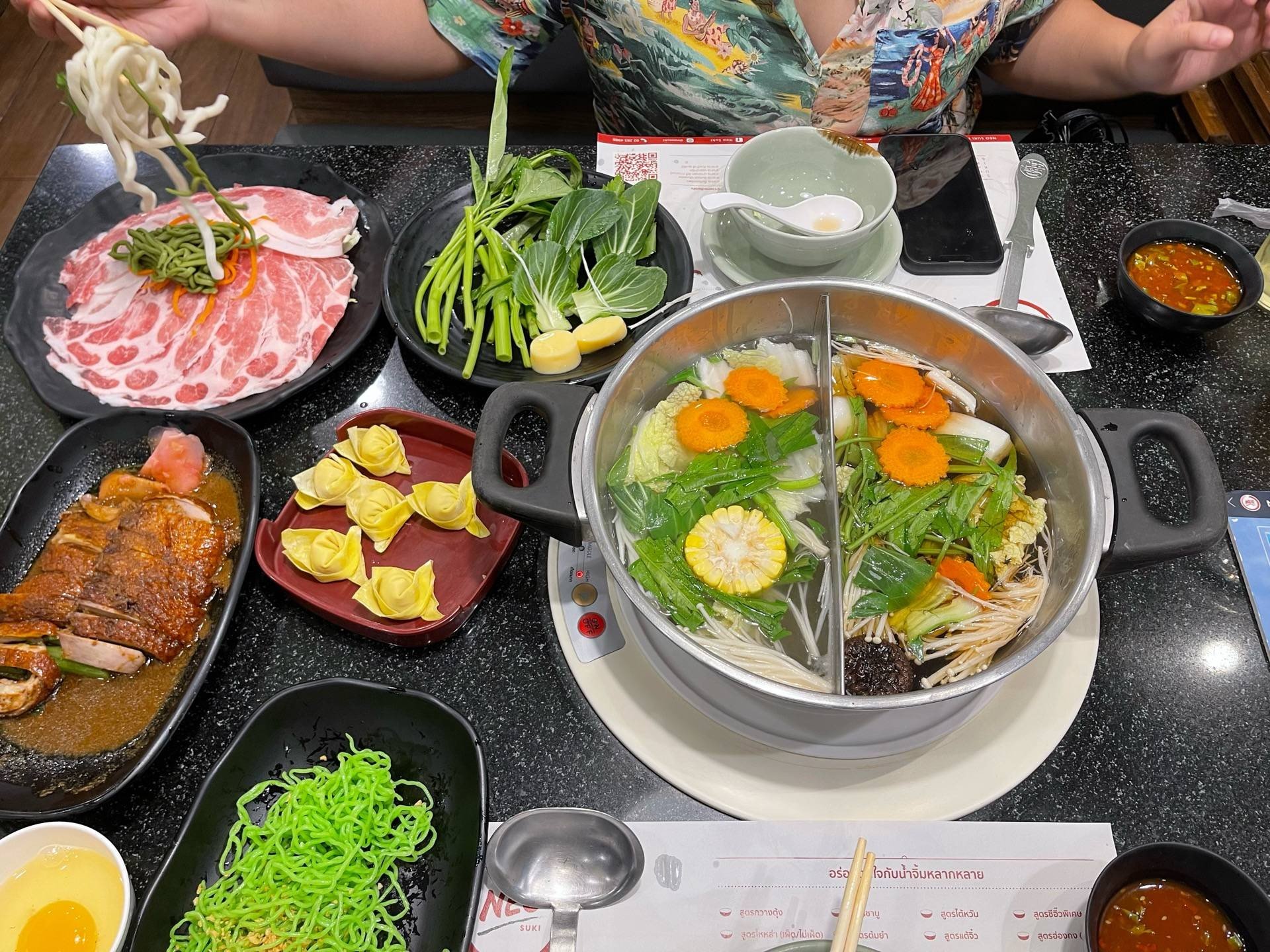 รีวิว Neo Suki Pure Place ราชพฤกษ์ - สุกี้ น้ำซุปเข้มข้น น้ำจิ้มอร่อย